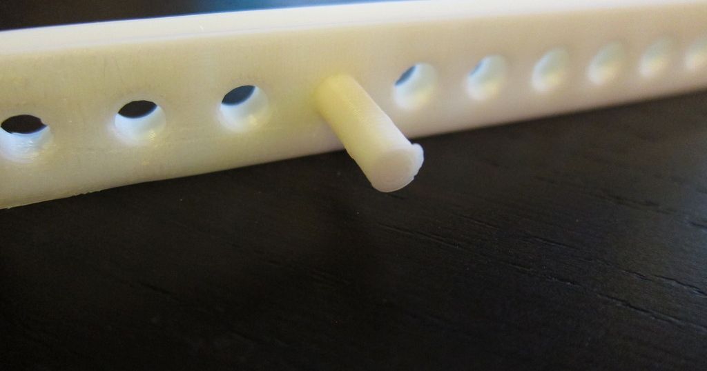 Round Peg and Hole Fitment Test by LeeroyLee | Download free STL model ...