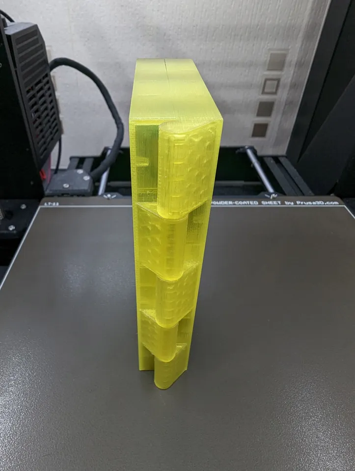 Print-in-Place Hinged 18650 Battery Case by Wizavich | Download free ...