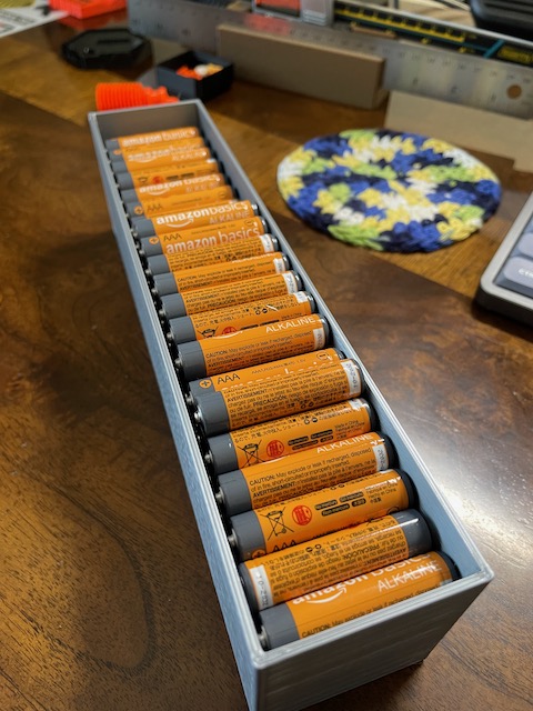 Simply large AAA battery box by ronguest | Download free STL model ...