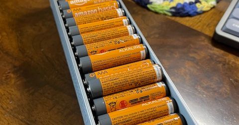 Simply large AAA battery box by ronguest | Download free STL model ...