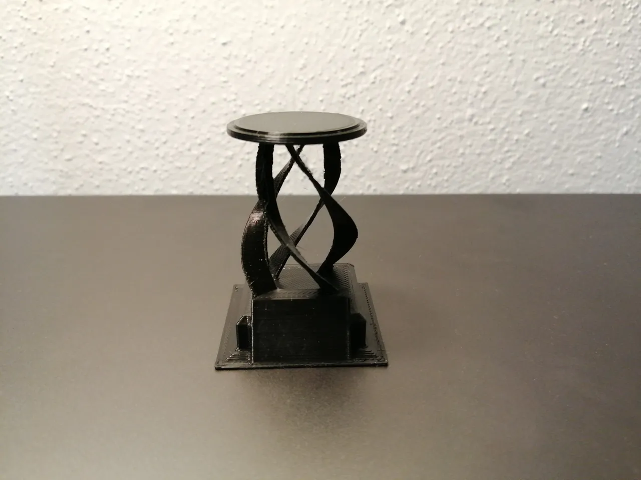 Trophy stand by K0K1 | Download free STL model | Printables.com