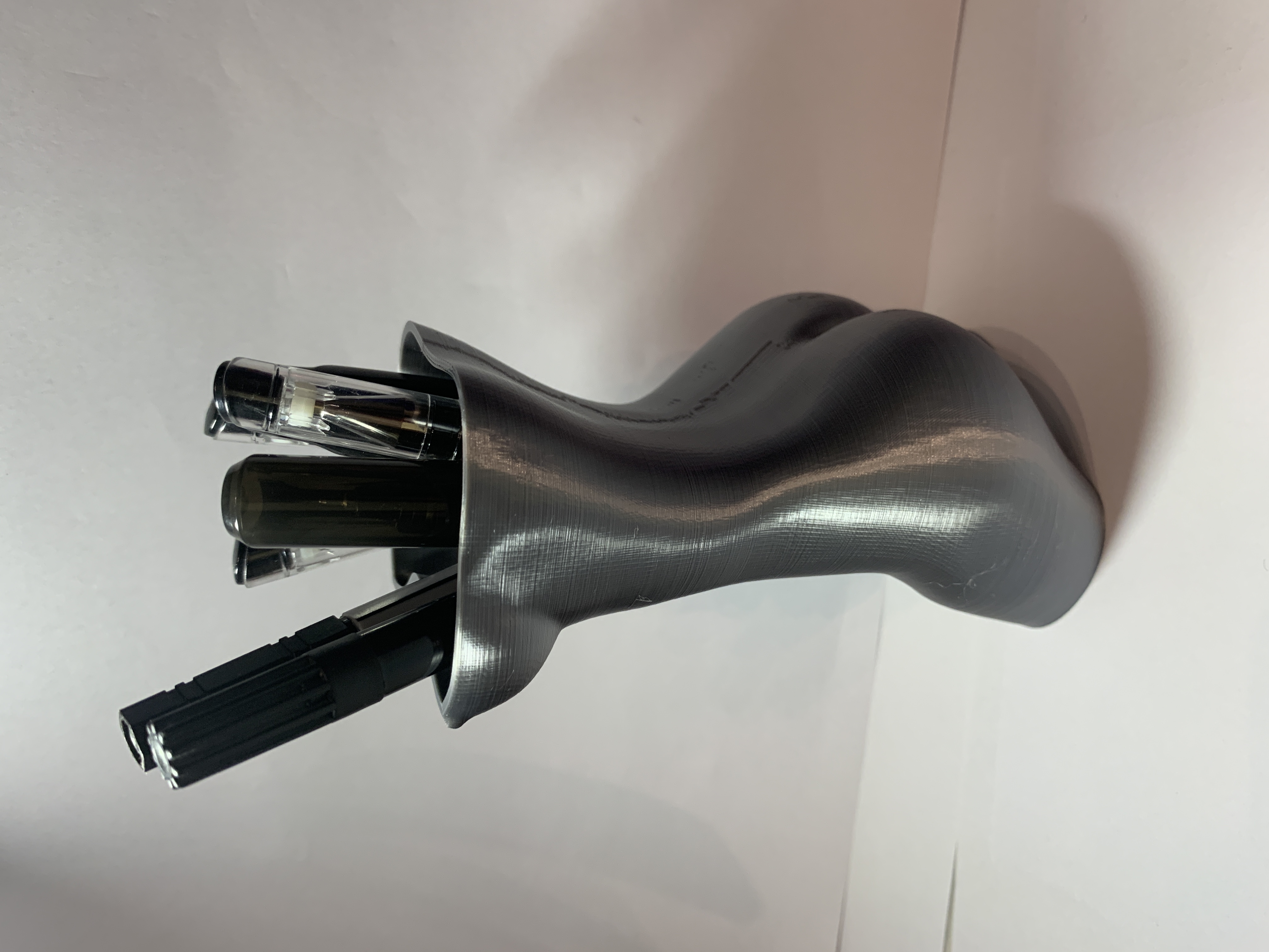 Woman cut pen holder by C B | Download free STL model | Printables.com