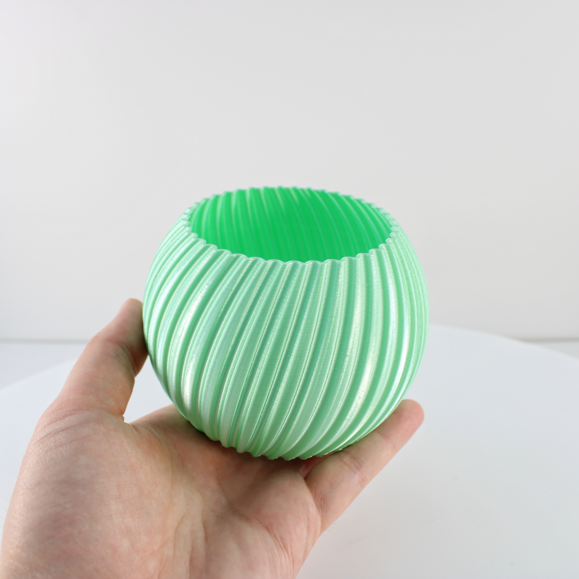 Sphere Planter Striped - (Vase Mode) by Slimprint | Download free STL ...