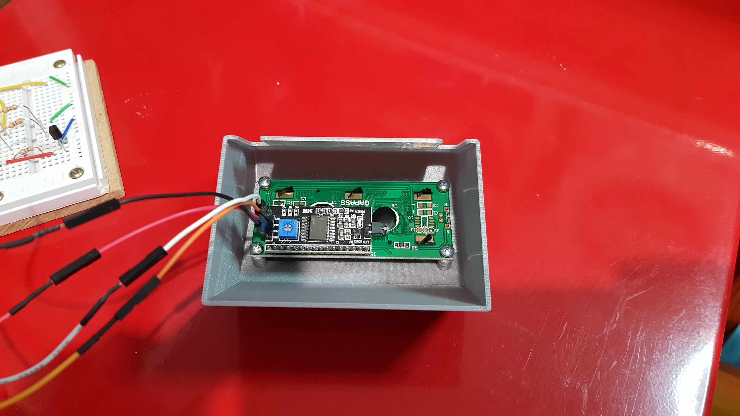 Alphanumeric LCD 16x2 display stand por pictorf | Descargar modelo STL ...