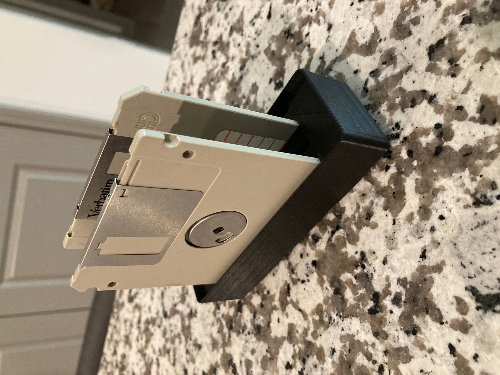 Gridfinity 3.5" floppy disk holder by techdumpling | Download free STL model | Printables.com