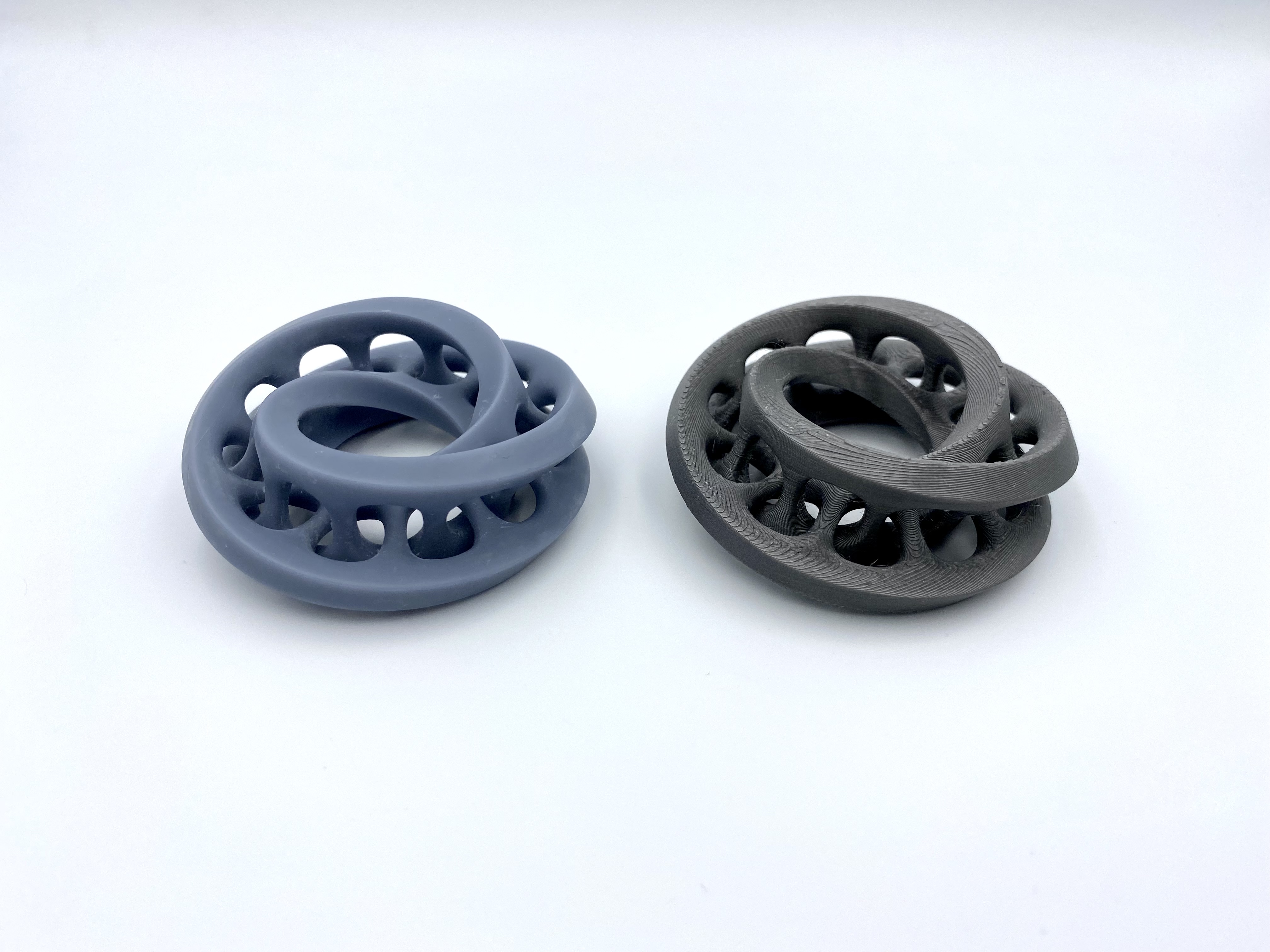 Locked Mobius Strips by MacKow | Download free STL model | Printables.com