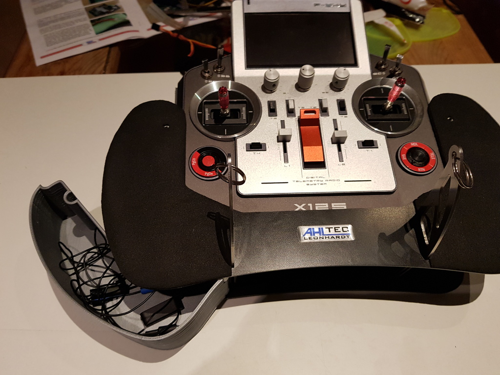 Box FrSky Horus X12S Senderpult by Traube | Download free STL model ...