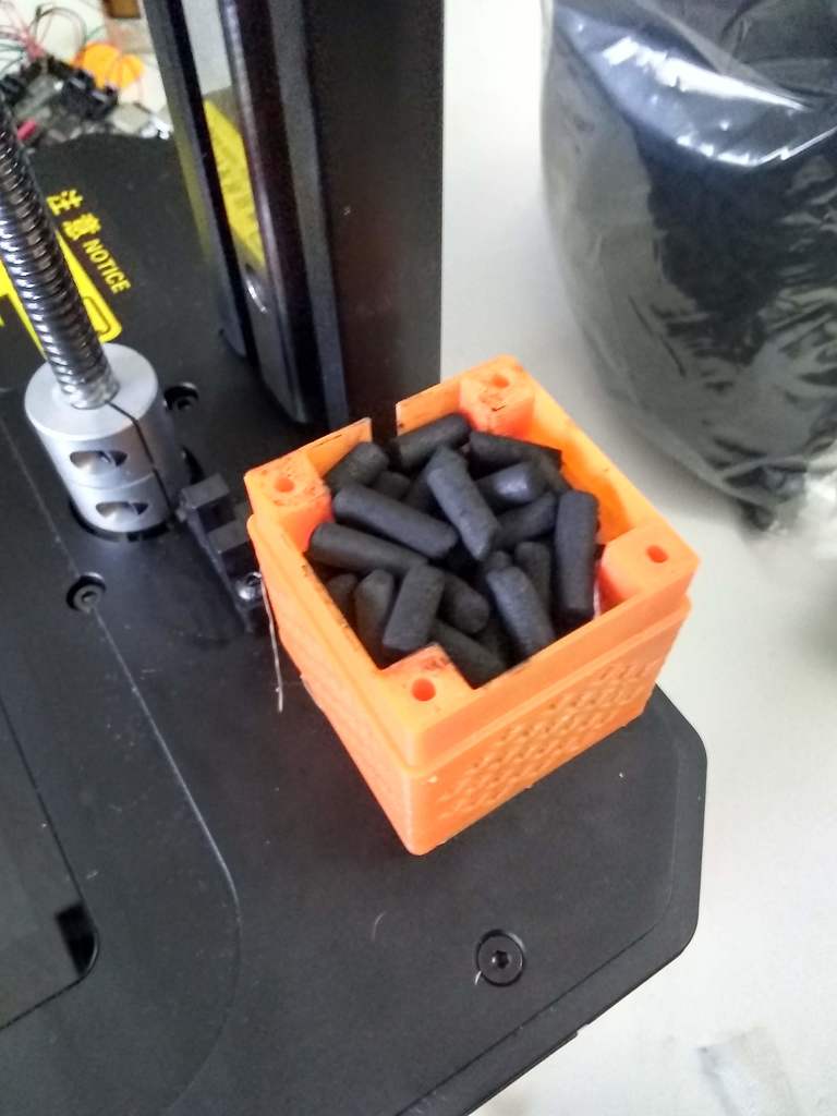 Creality LD002R Carbon Pellet Filter Box by Luu Lac | Download free STL ...