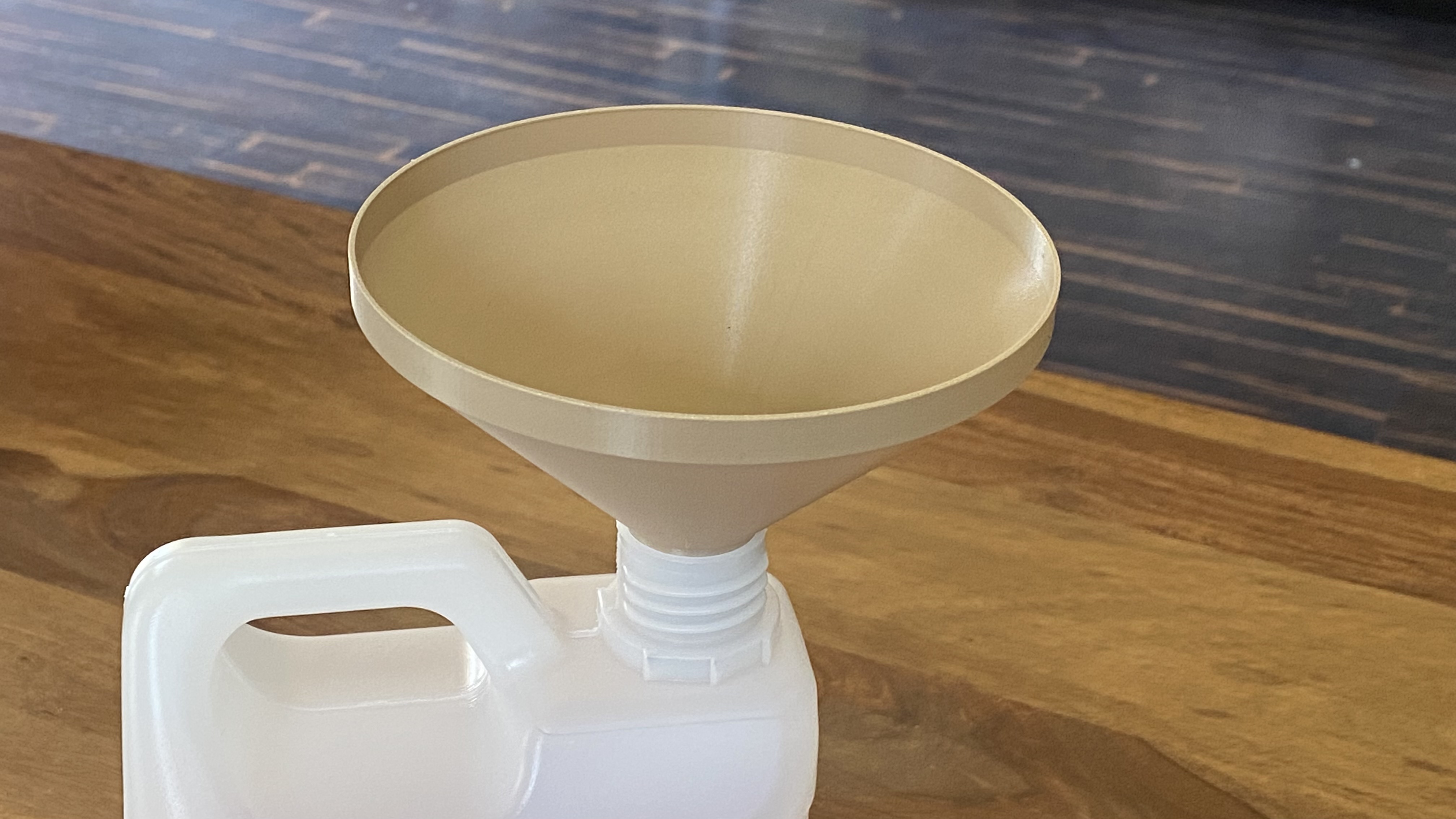 Silica Gel Funnel (vase mode) by mak77 | Download free STL model ...