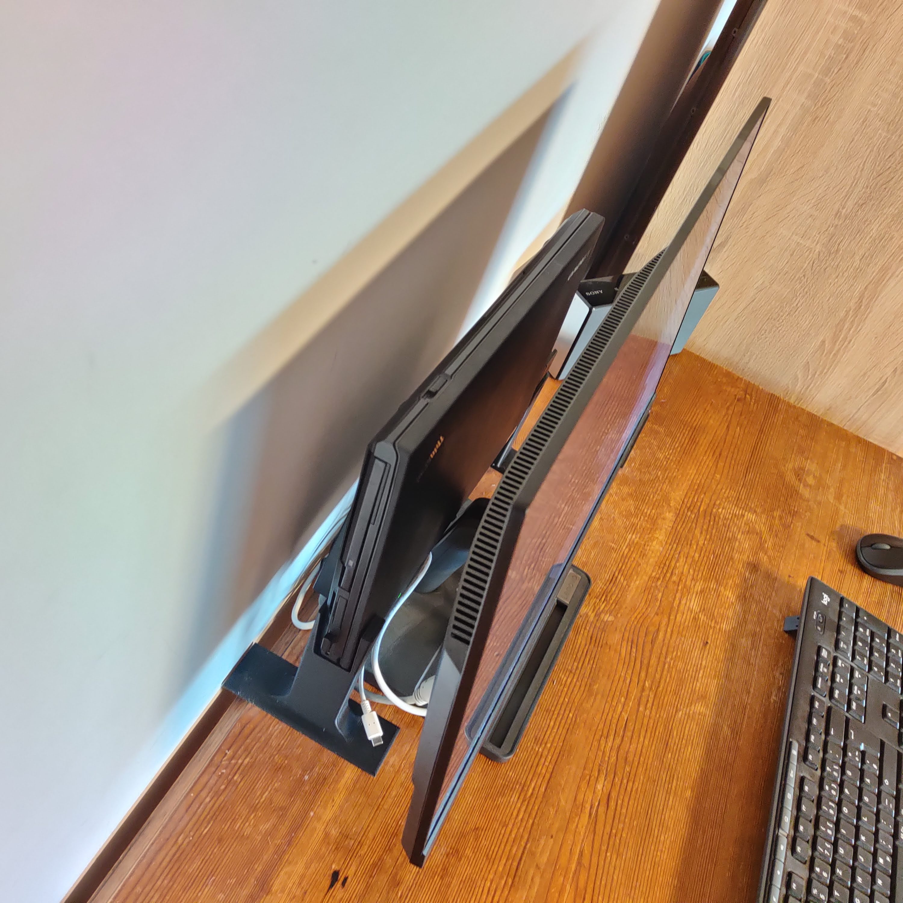 Lenovo ThinkPad stand including docking station by kerzenmeister ...