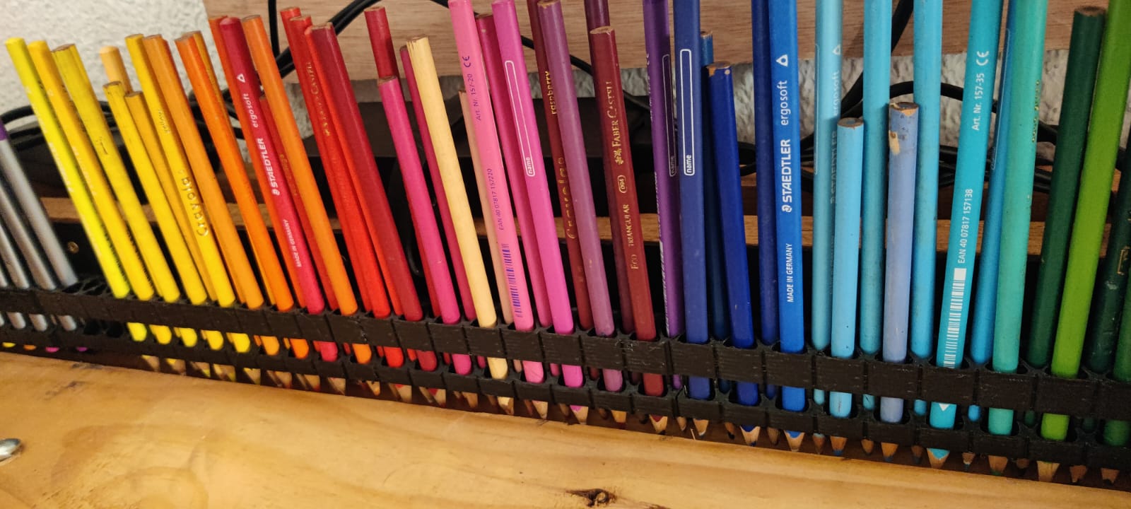 Color pencil organizer von MoraG | Kostenloses STL-Modell herunterladen ...