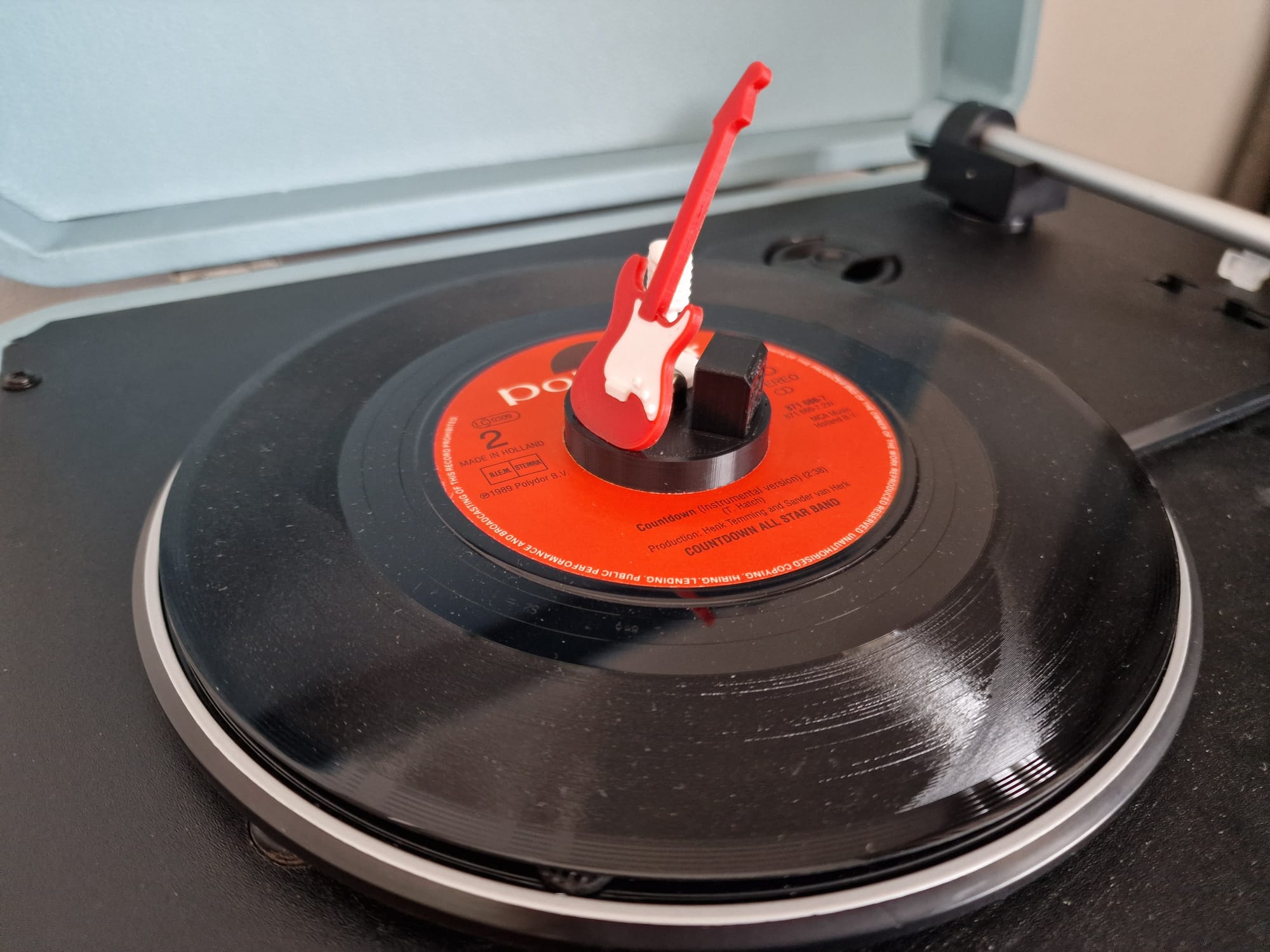 Band themed 45 record adapter by Bram Elema | Download free STL model ...