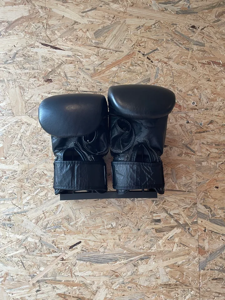 Boxing glove hanger by CharlieWarming | Download free STL model ...