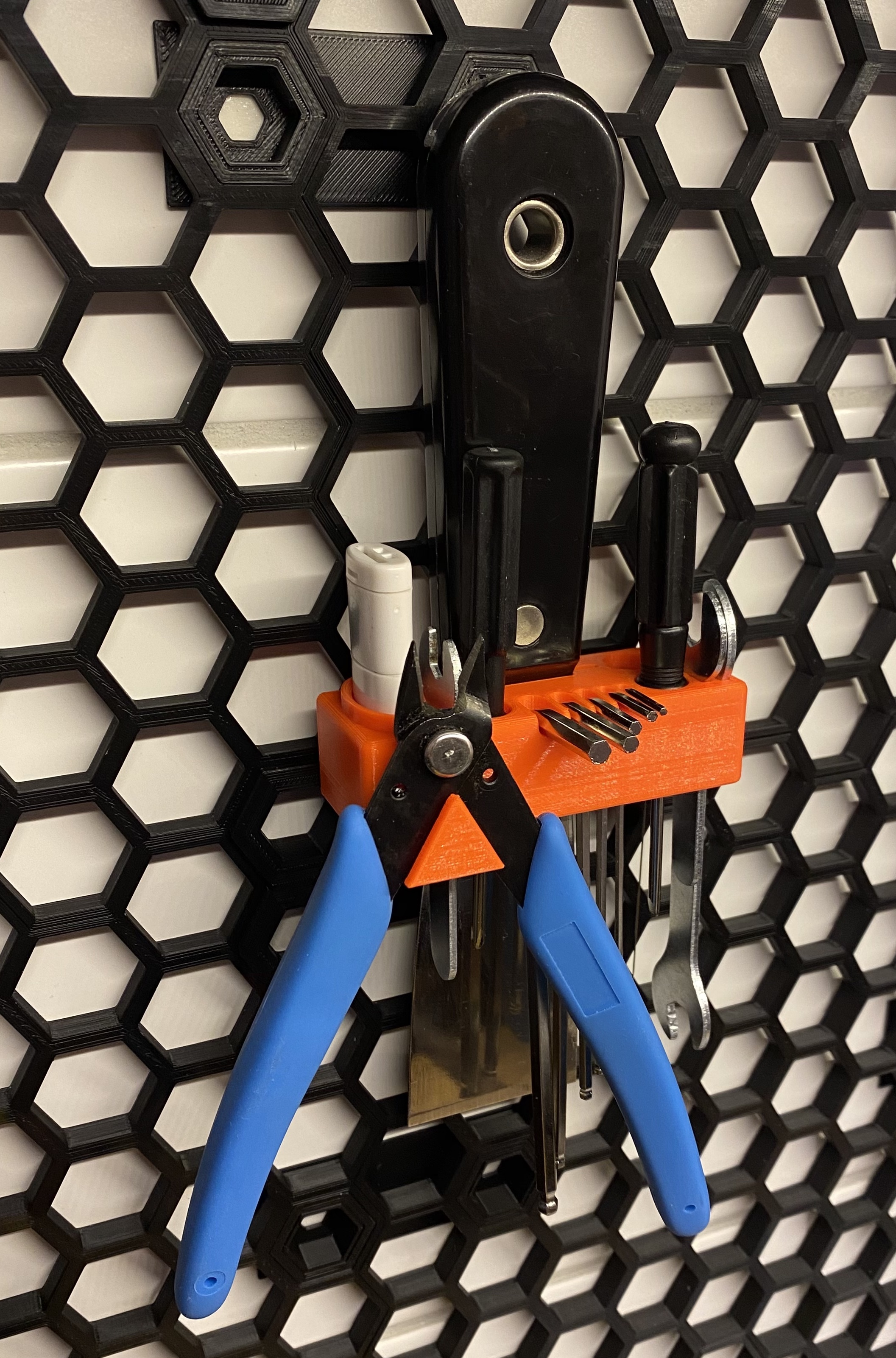Honeycomb Ender 3/5 tools holder by Vitaly | Download free STL model ...