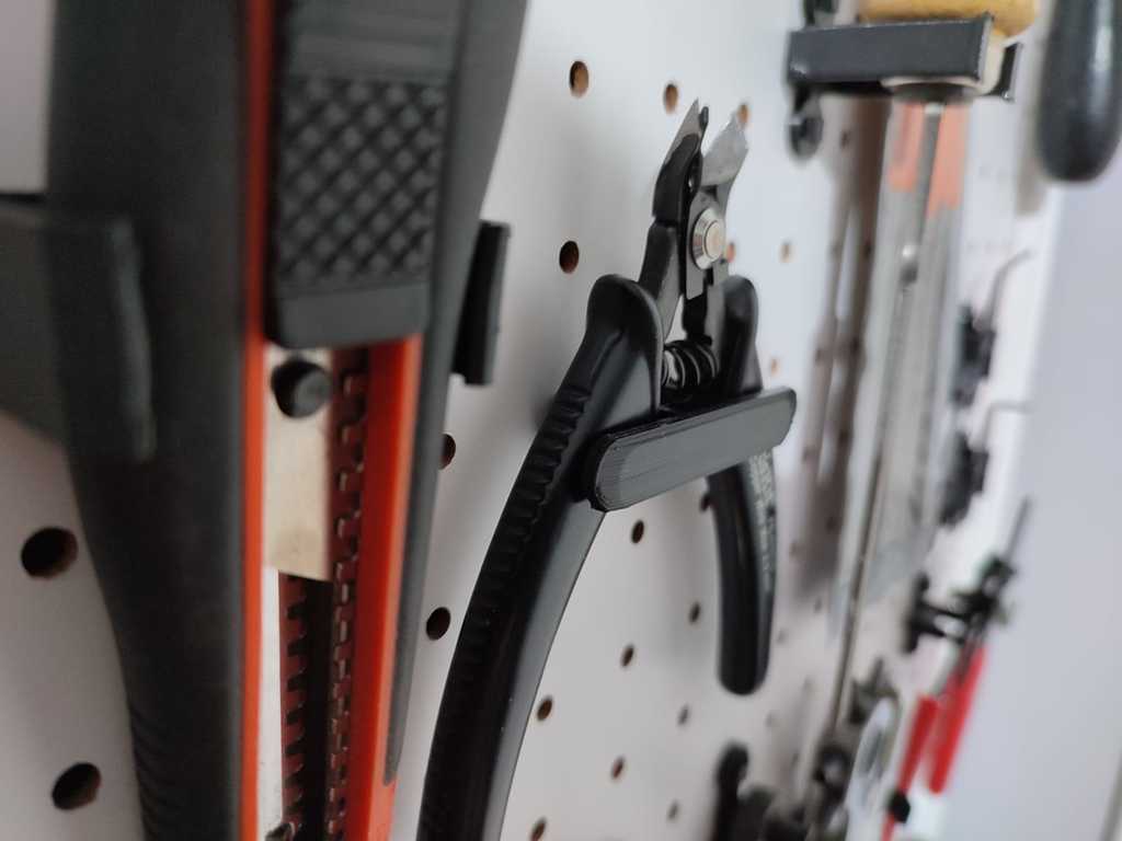 Pegboard Tools Holders (Pañol de herramientas) by fokerman | Download ...