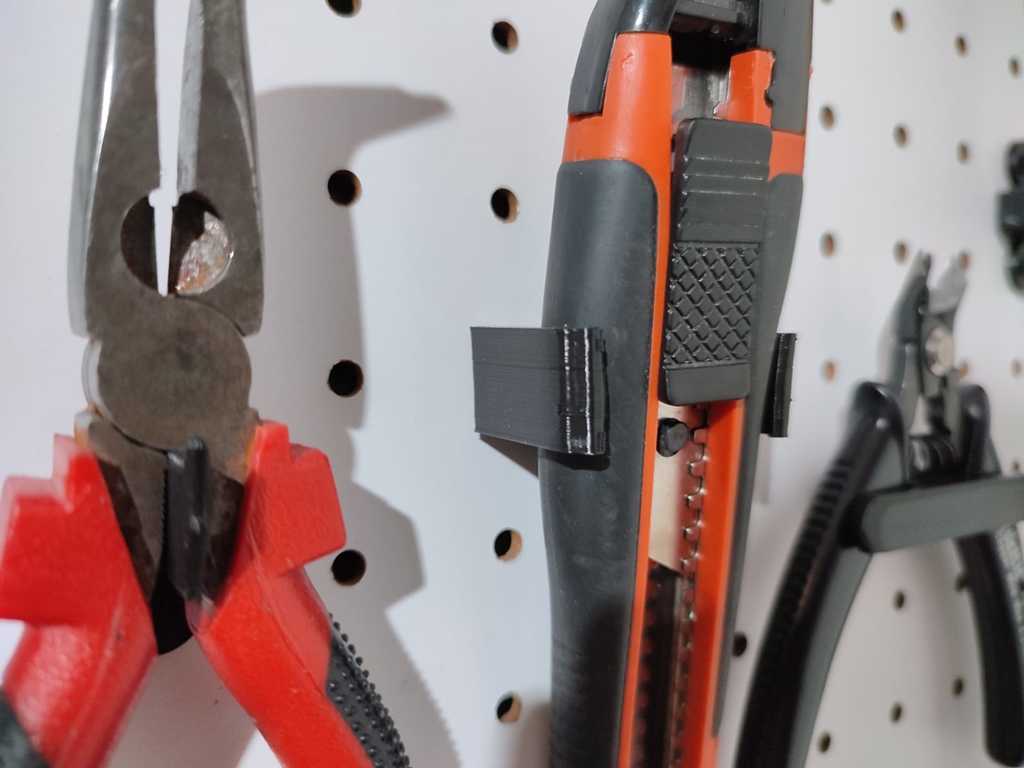 Pegboard Tools Holders (Pañol de herramientas) by fokerman | Download ...