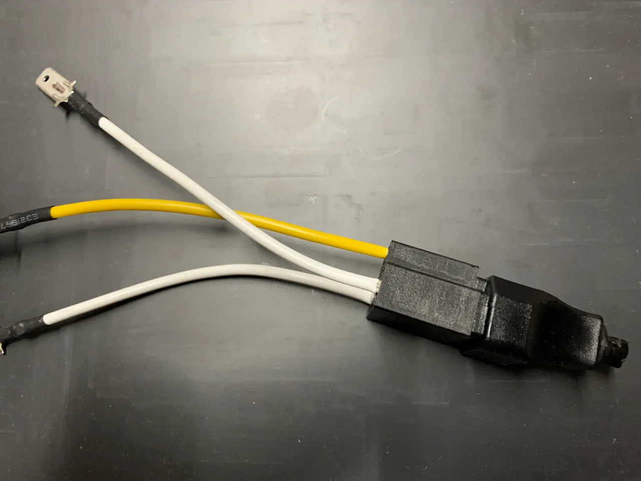 H4 style headlight plug adapter by krammer | Download free STL model ...