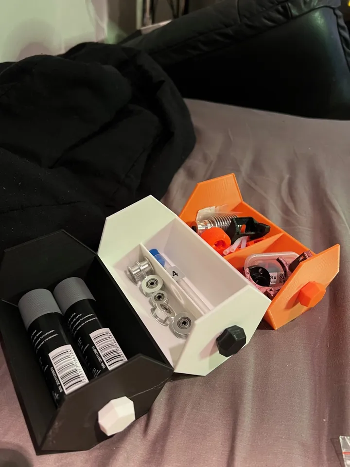 Insets Hexabox (modular and interlocking storage system) by Tony,H ...