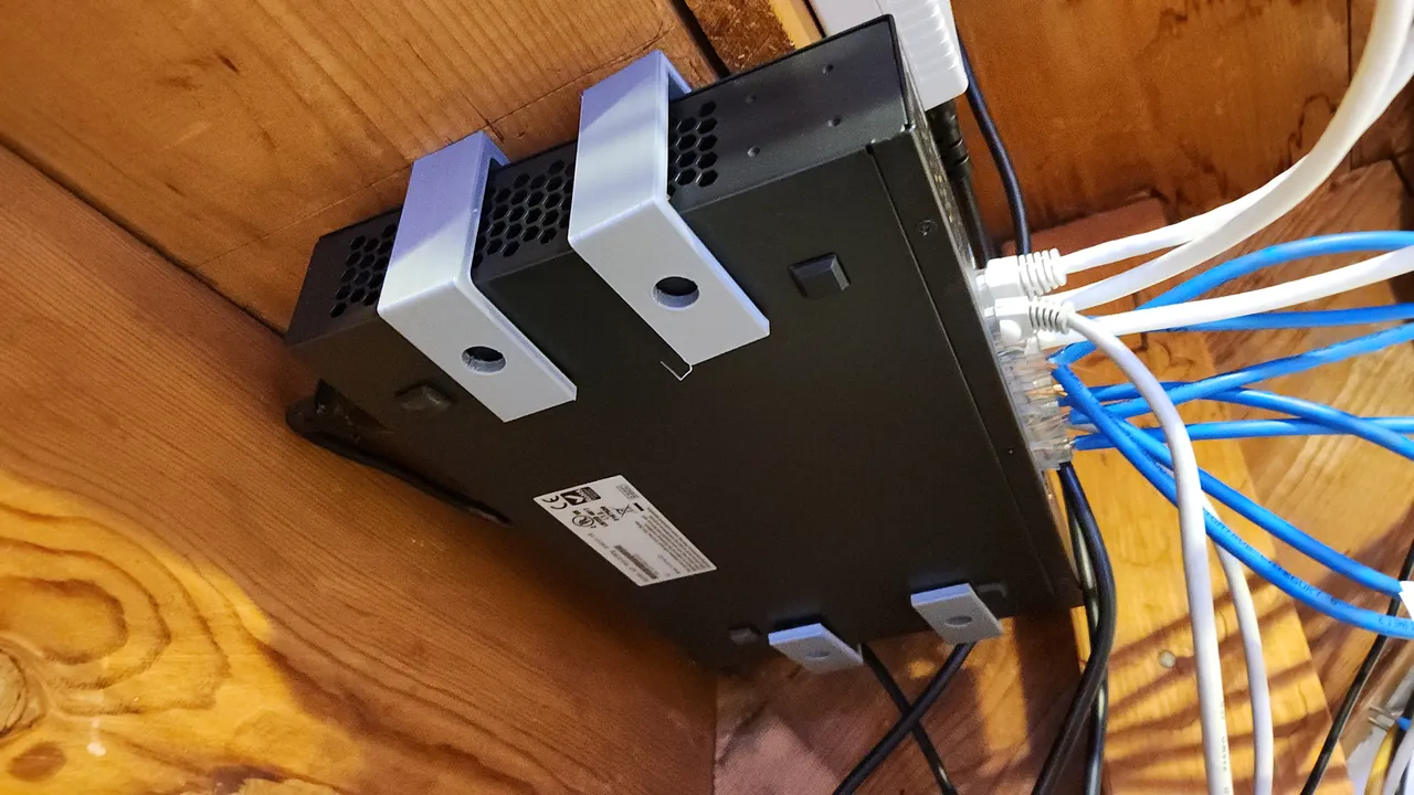 Vertical Bracket by enahs | Download free STL model | Printables.com