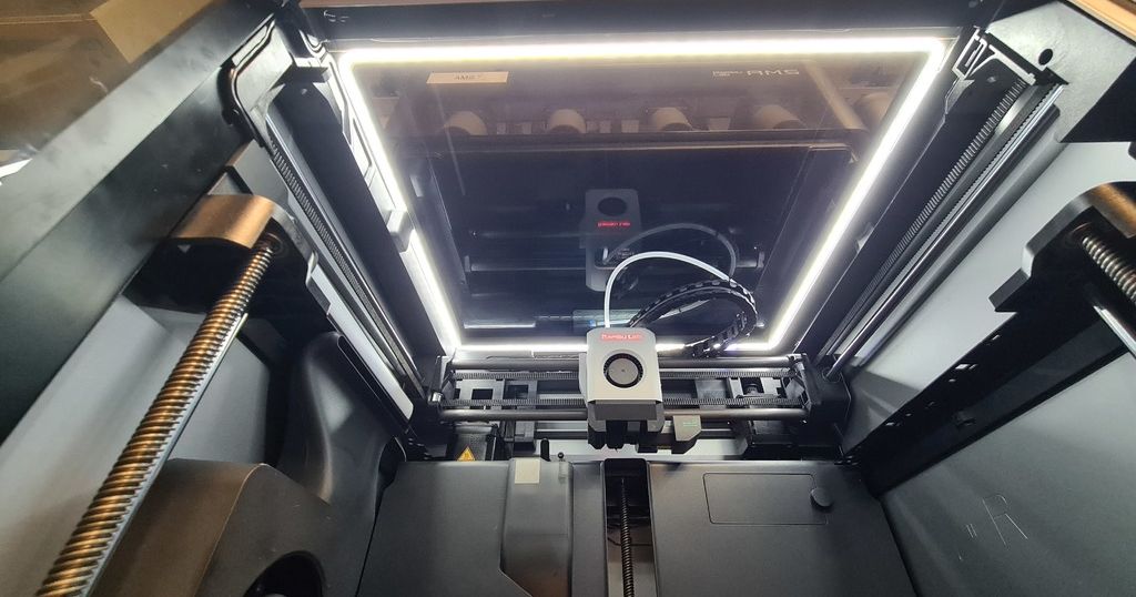 Bambu X1C Top Glass Riser remix for Neon-LED-Stripe by Tobi Höher ...