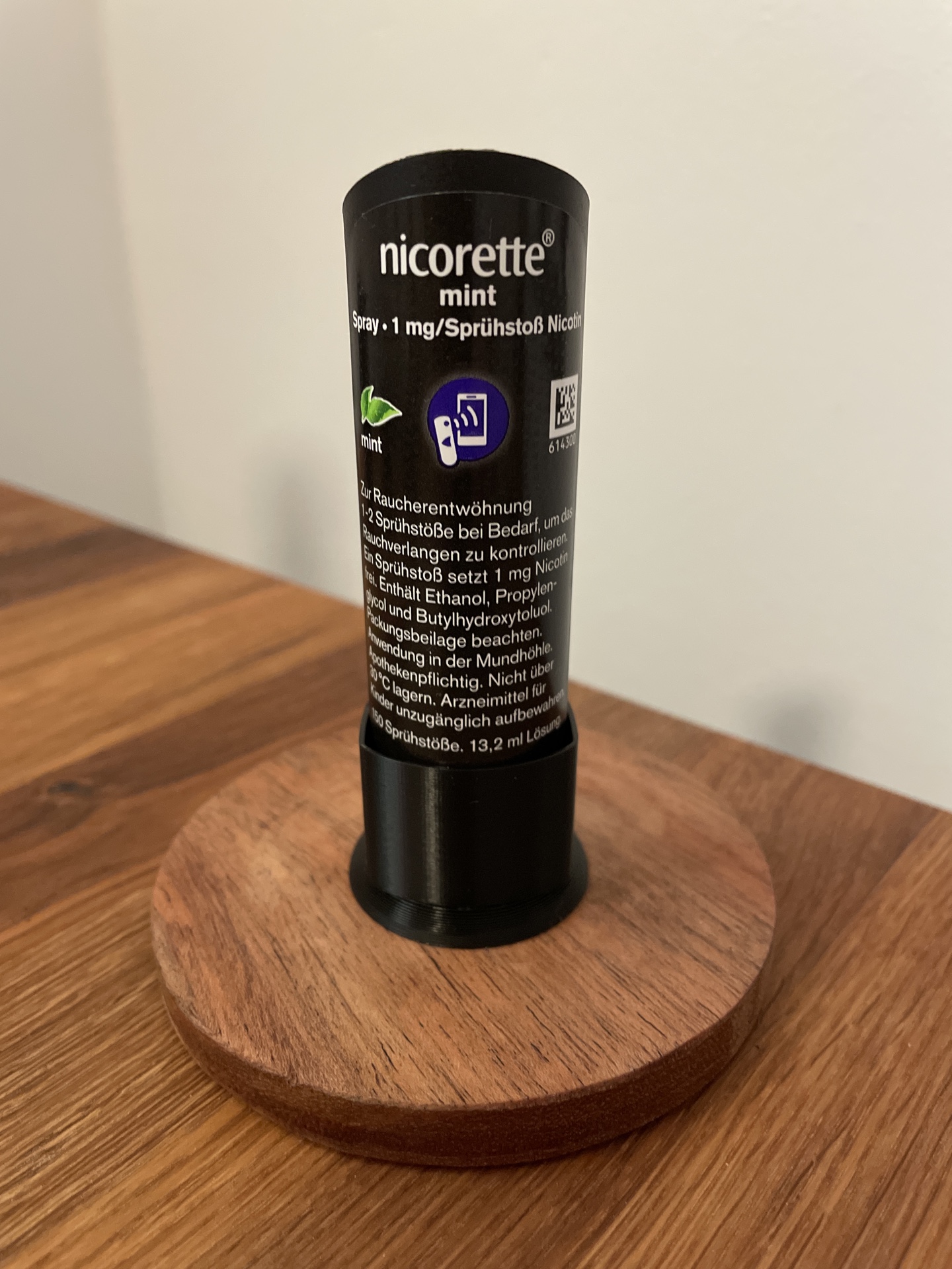 Nicorette Spray Stand by Speedi785 | Download free STL model ...