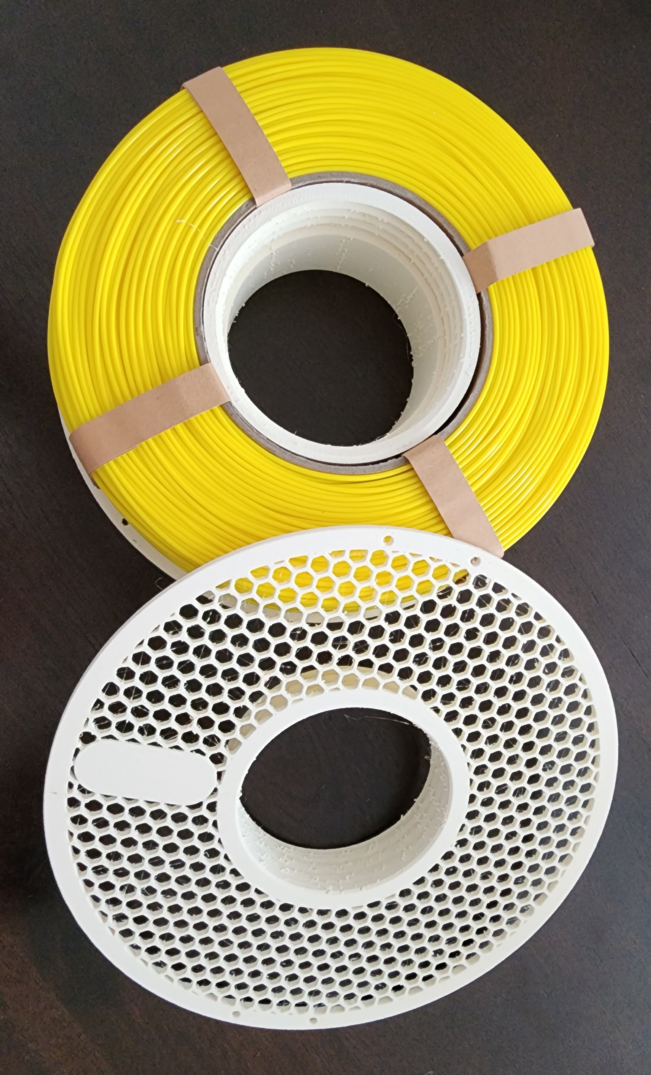 Inland or eSun Spoolless Filament Spool by addohm | Download free STL ...