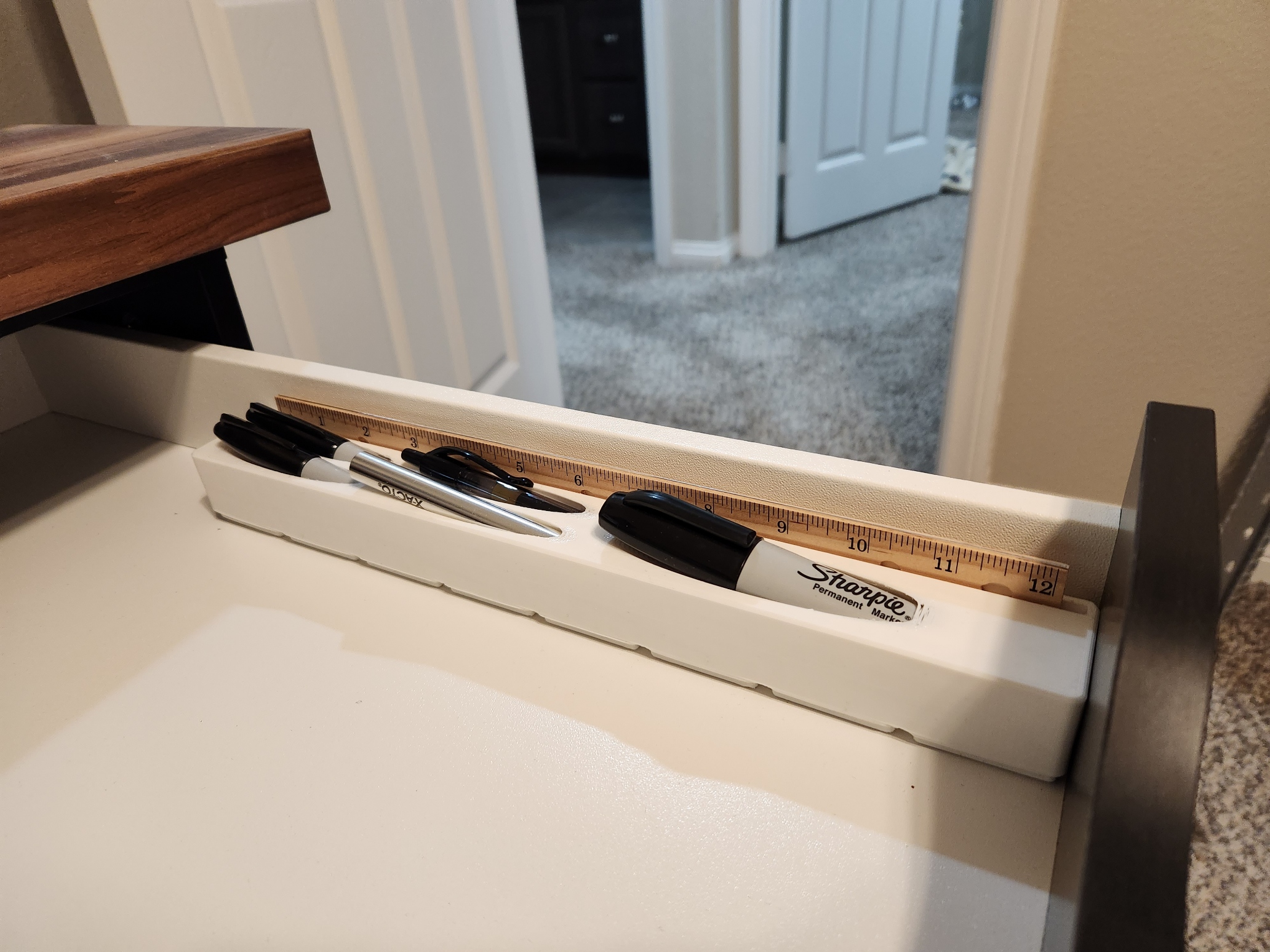 Gridfinity 1x8 Ruler / Marker / Pen Holder by cogspace | Download free ...