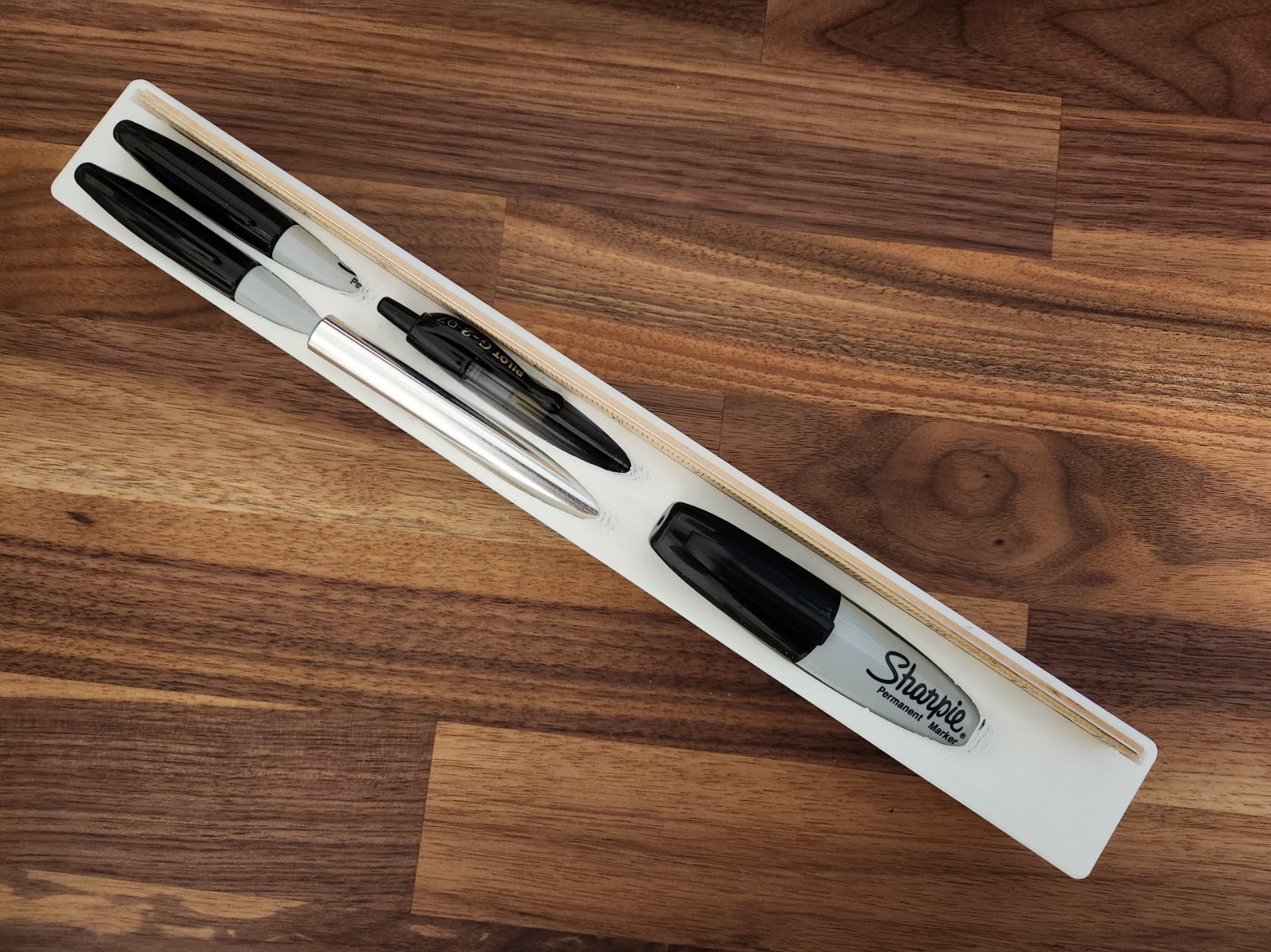 Gridfinity 1x8 Ruler / Marker / Pen Holder by cogspace | Download free ...