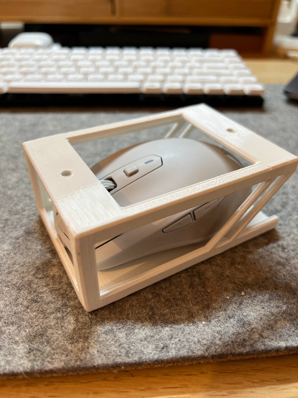 Mouse shelf by Hansu.Hessu | Download free STL model | Printables.com