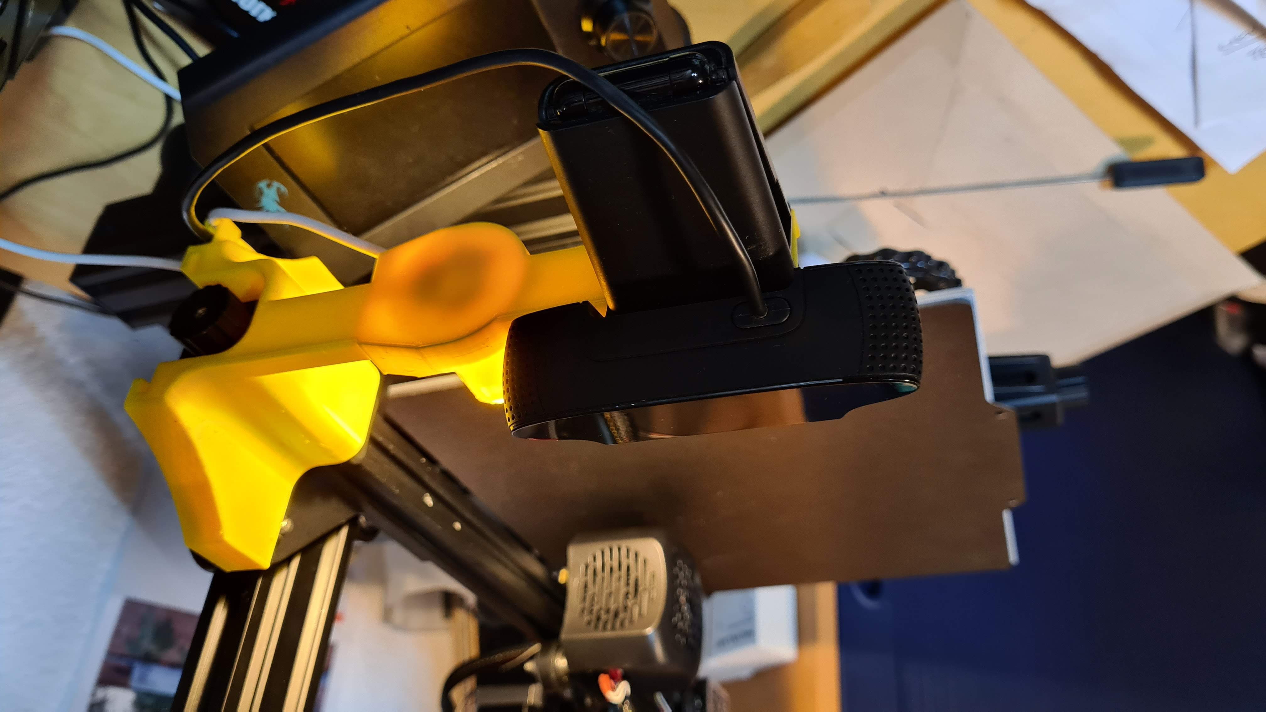 Logitech C922 mount remixed with LED by Siggy101 | Download free STL ...