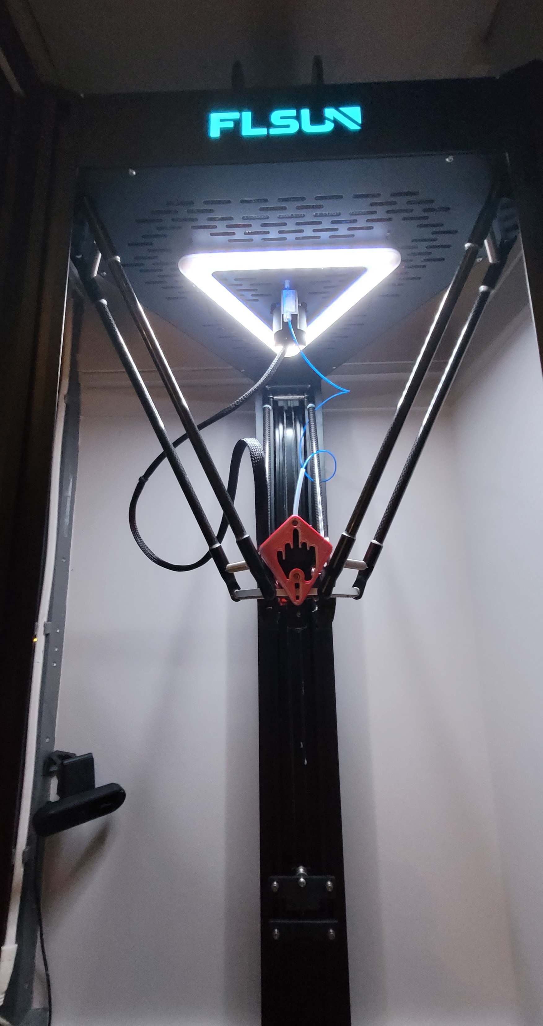 Triangle shaped Neopixel holder for Flsun v400 (Updated) by Lammenamm ...