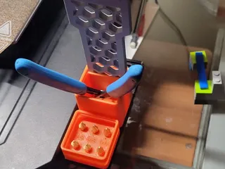 Gridfinity HexScraper Bin 1x1 by Joe Cooper | Download free STL model ...