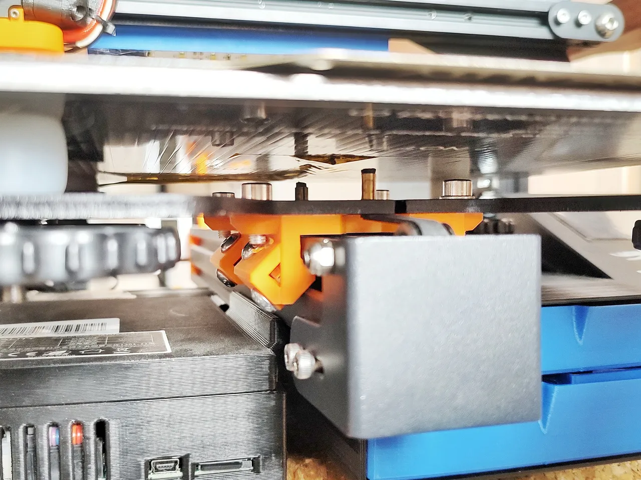 Y Axis linear slider - Ender 3 pro by RH3D | Download free STL model ...
