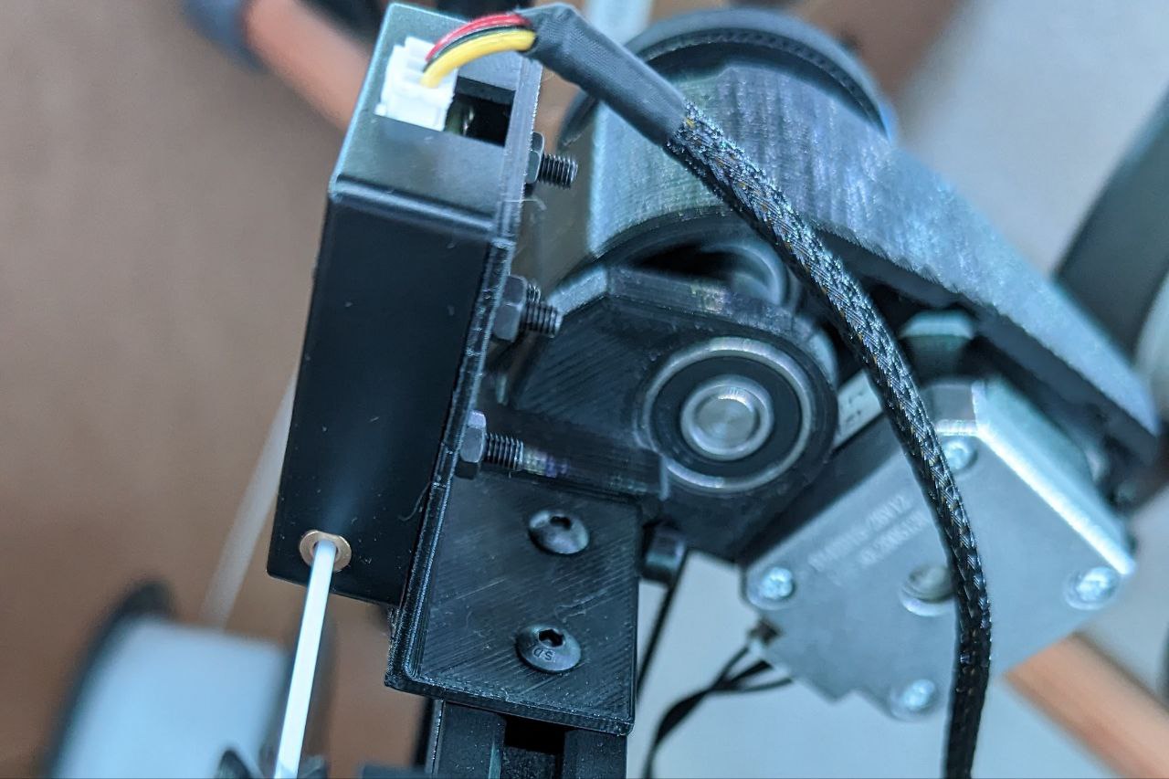 Creality Filament Sensor Holder by Nicrowelle | Download free STL model ...