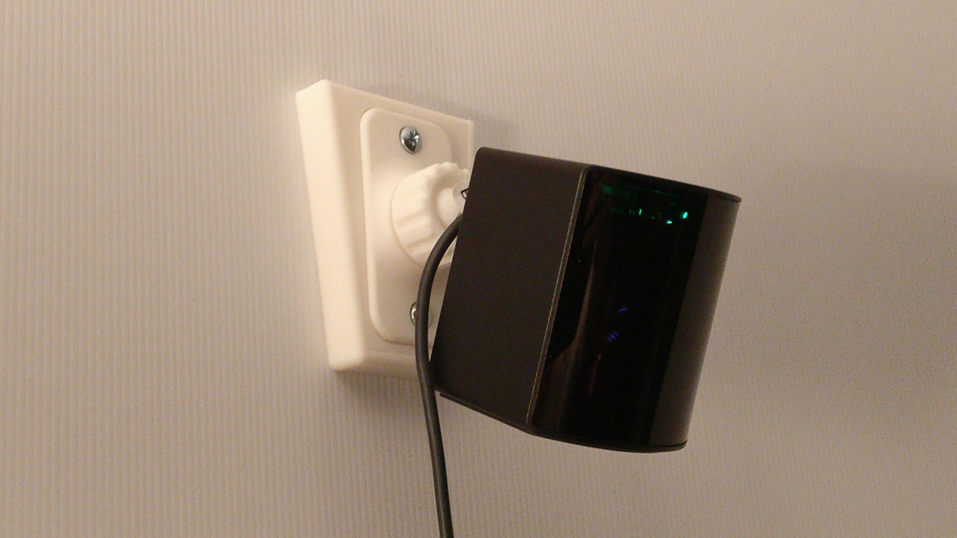 HTC Vive Quick-Swap Wall Plates for Lighthouse/Base-Station by ...