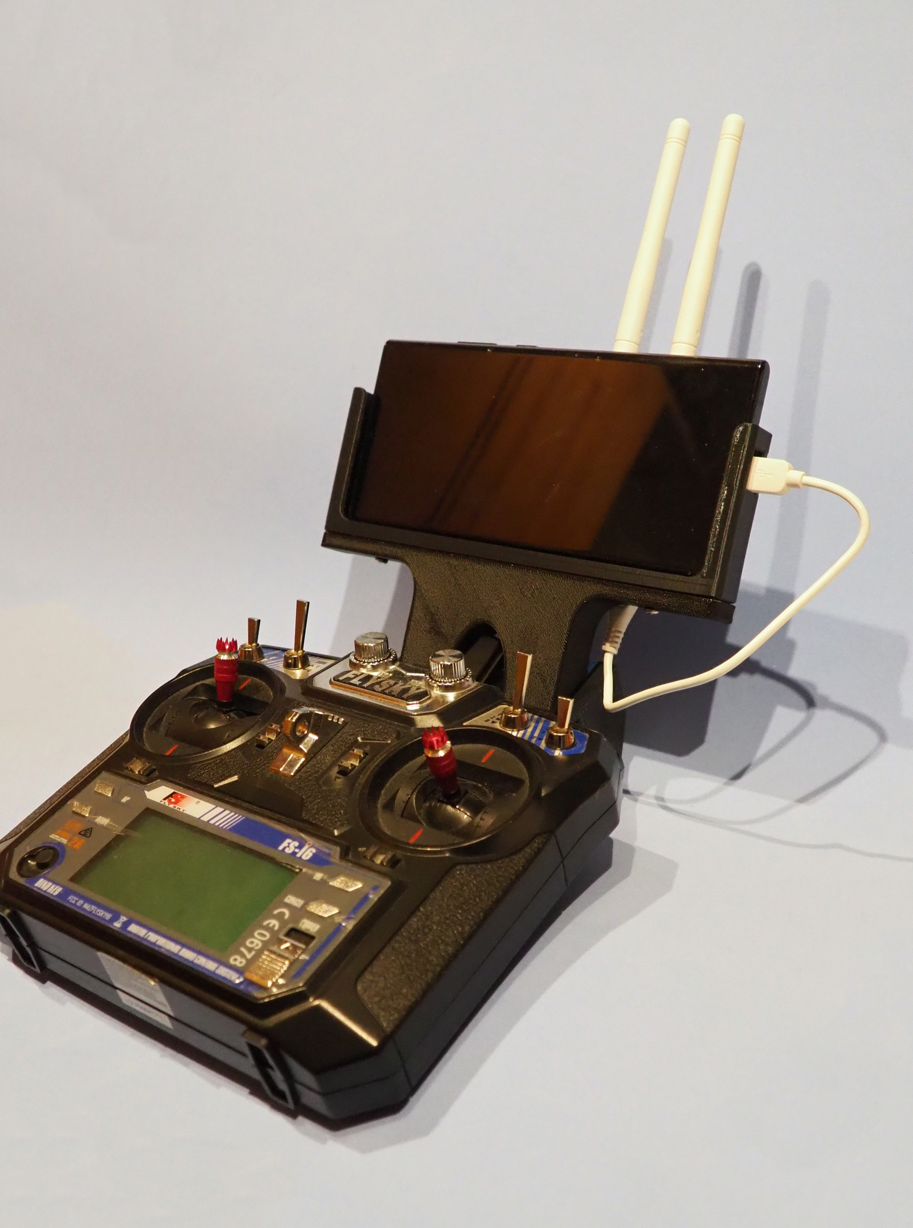 Flysky / Turnigy i6 Transmitter FPV Mount by Guim RH | Download free ...