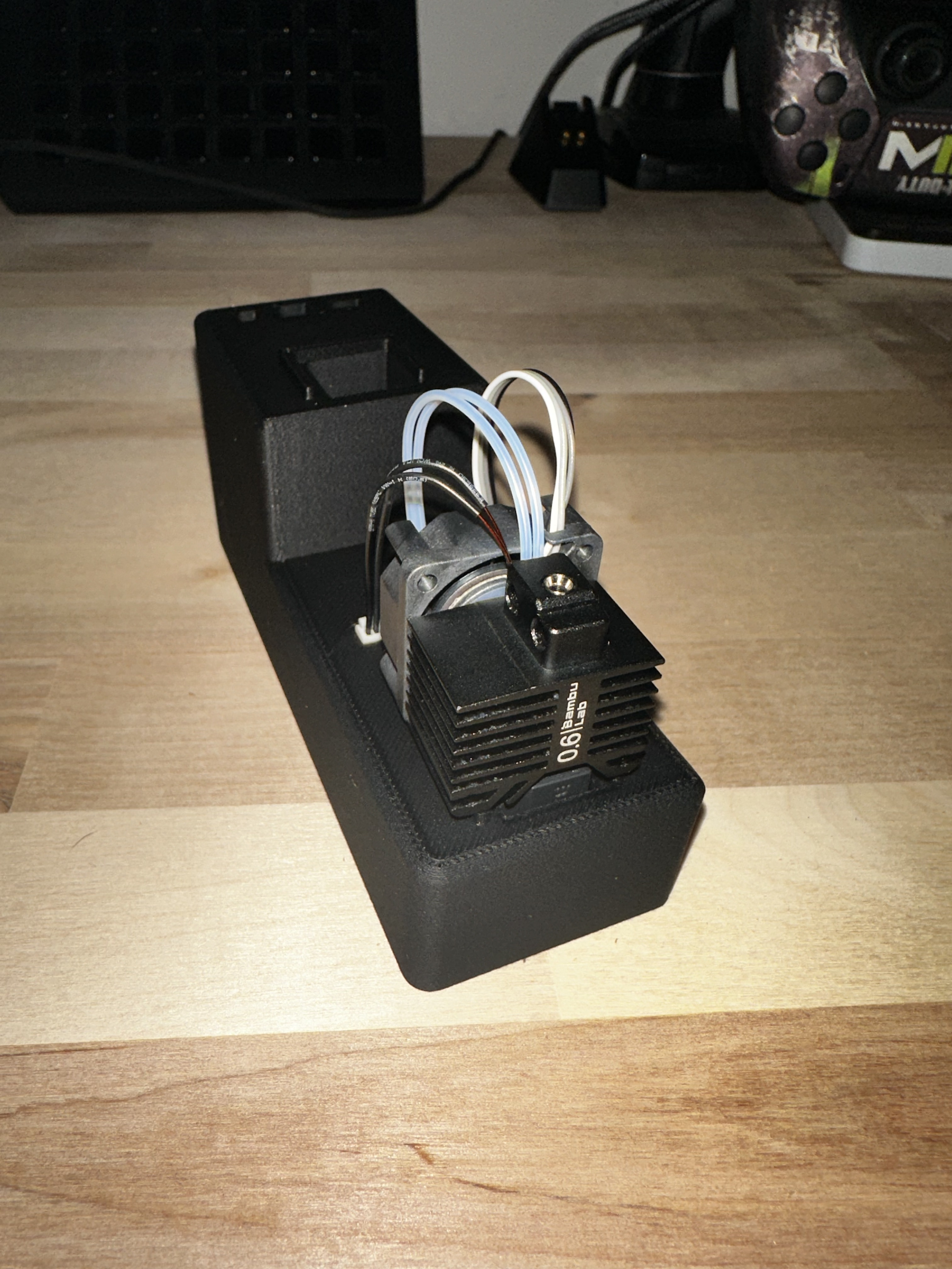 Bambu Lab X1-Carbon Hotend Holder 2,4,6,8 or 10 New Silicone Sock with Cable Connector Holes by ...