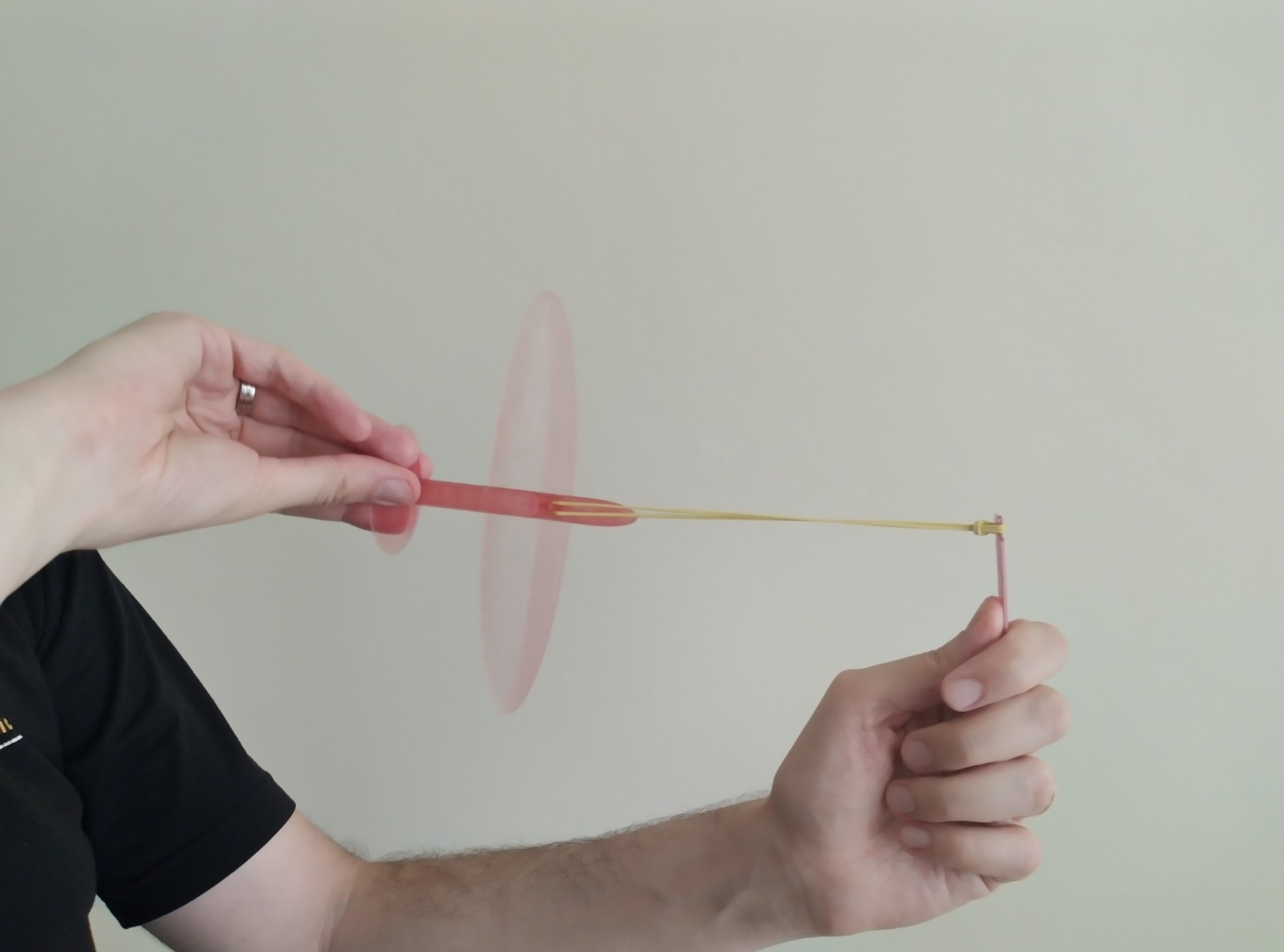 Glider with elastic-band launcher by Eduardo Szesz | Download free STL ...