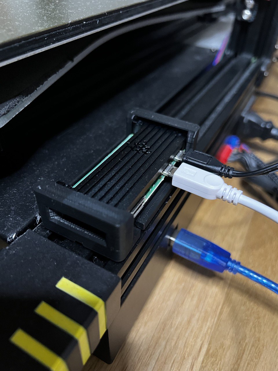 Raspberry Pi Zero 2w mount for 2040 profile by LMaker | Download free ...