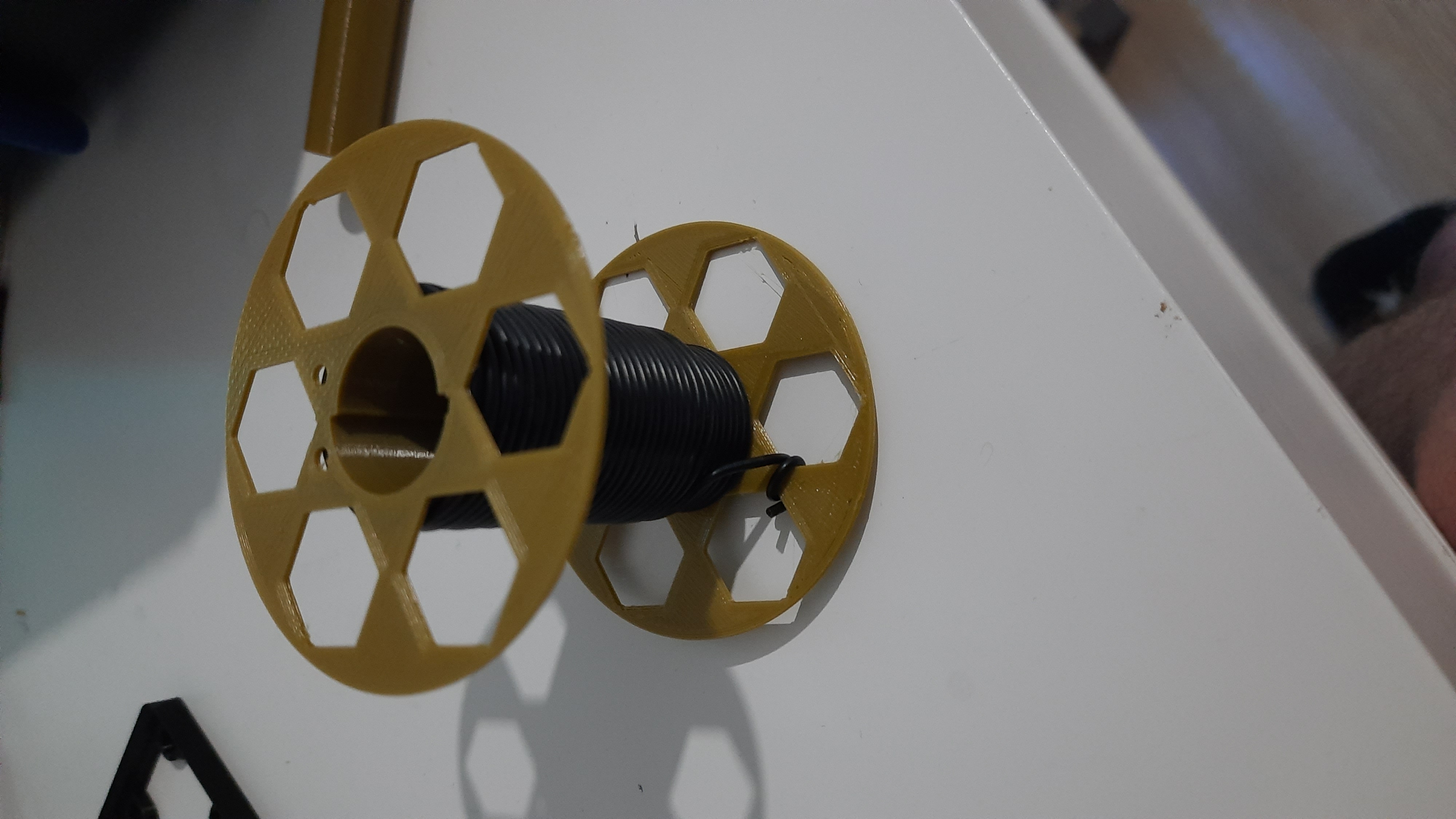 Spool for gridfinity wire spool holder by Zhurik | Download free STL ...