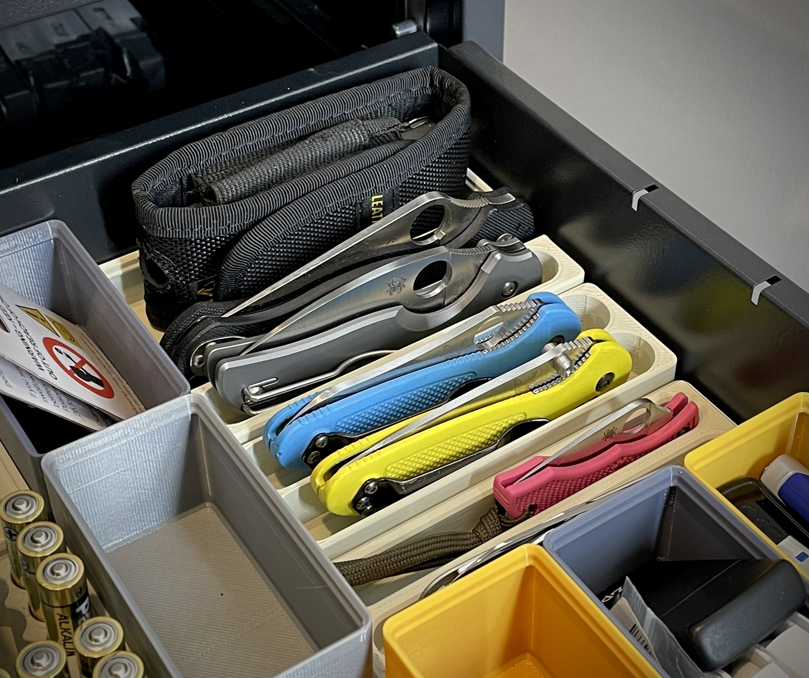 Gridfinity Pocket Knife Storage and Others! by KYZ Design | Download ...