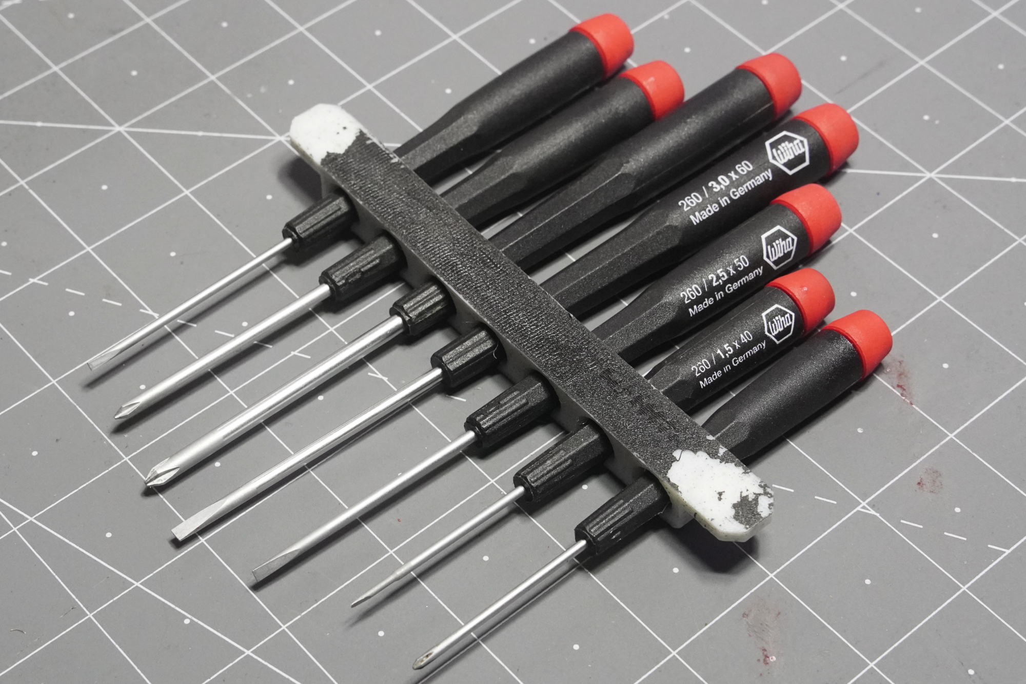 Wiha Screwdriver Magnetic Holder by Jeremy Cook | Download free STL ...