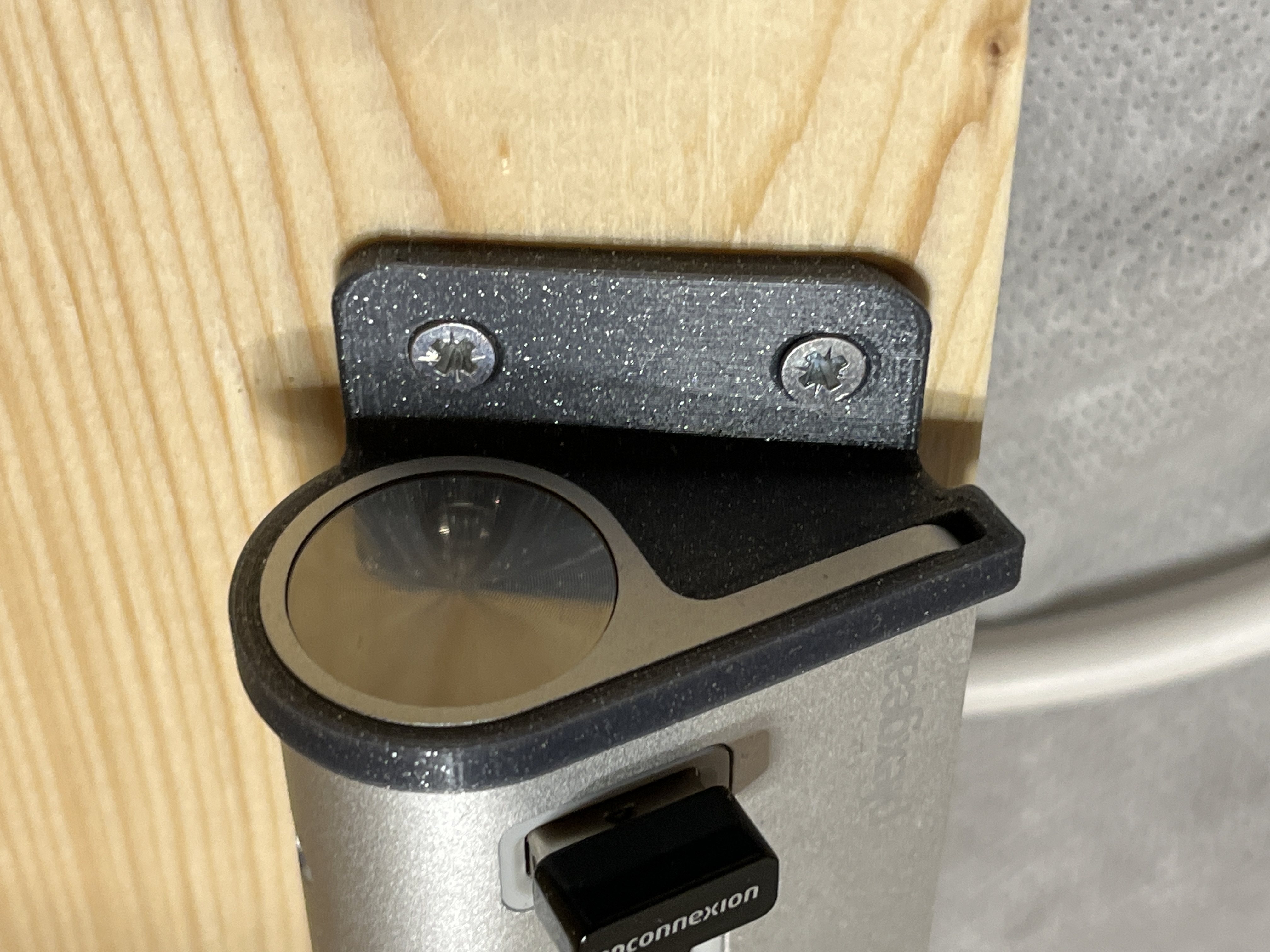 Bracket for usb hub by Vegar | Download free STL model | Printables.com