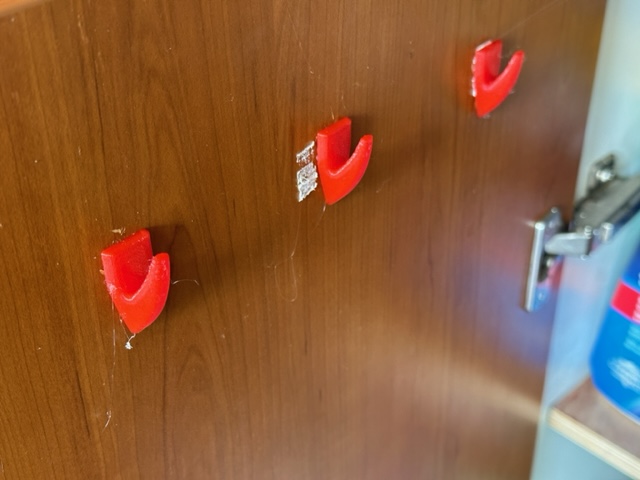 Small hook for Tesa powerstrips by 3DM-DeMeern | Download free STL ...