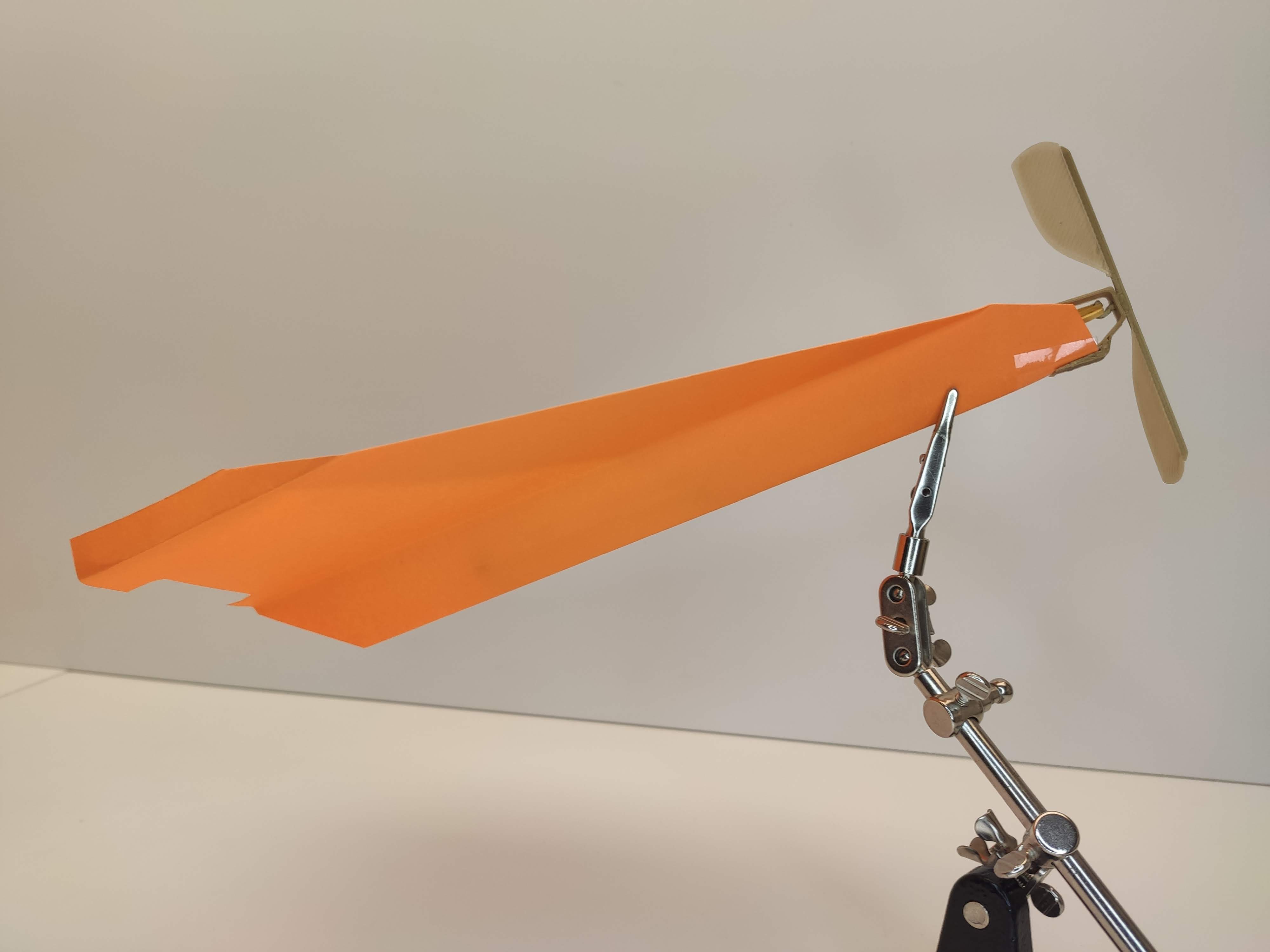 Wind Up Engine for Paper Airplanes von Sevro | Kostenloses STL-Modell ...