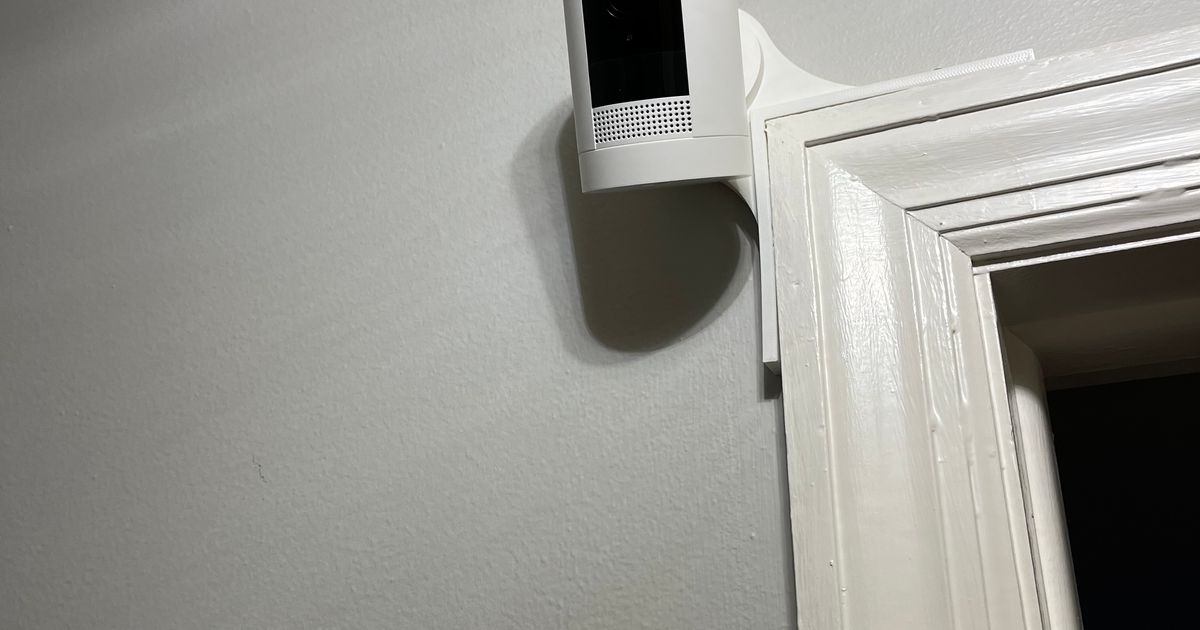 Ring Stick Up Cam Doorframe Mount by EngTinkerer | Download free STL ...
