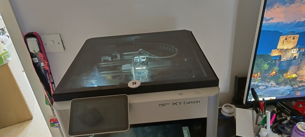 Bambu Lab X1 Carbon - LED lid frame by Rozza | Download free STL model ...