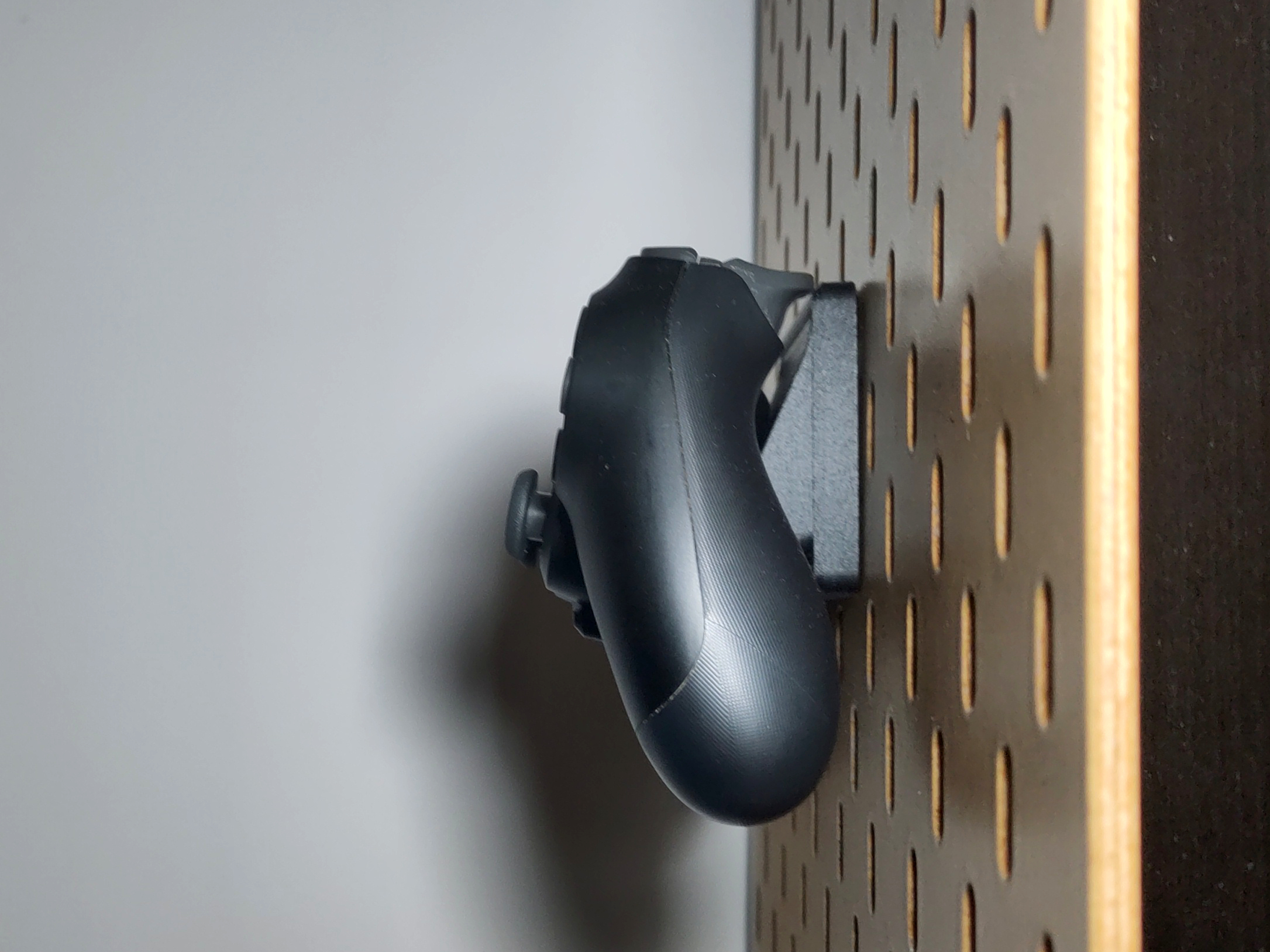 IKEA SKADIS PlayStation DualShock 4 Controller Holder by orax ...