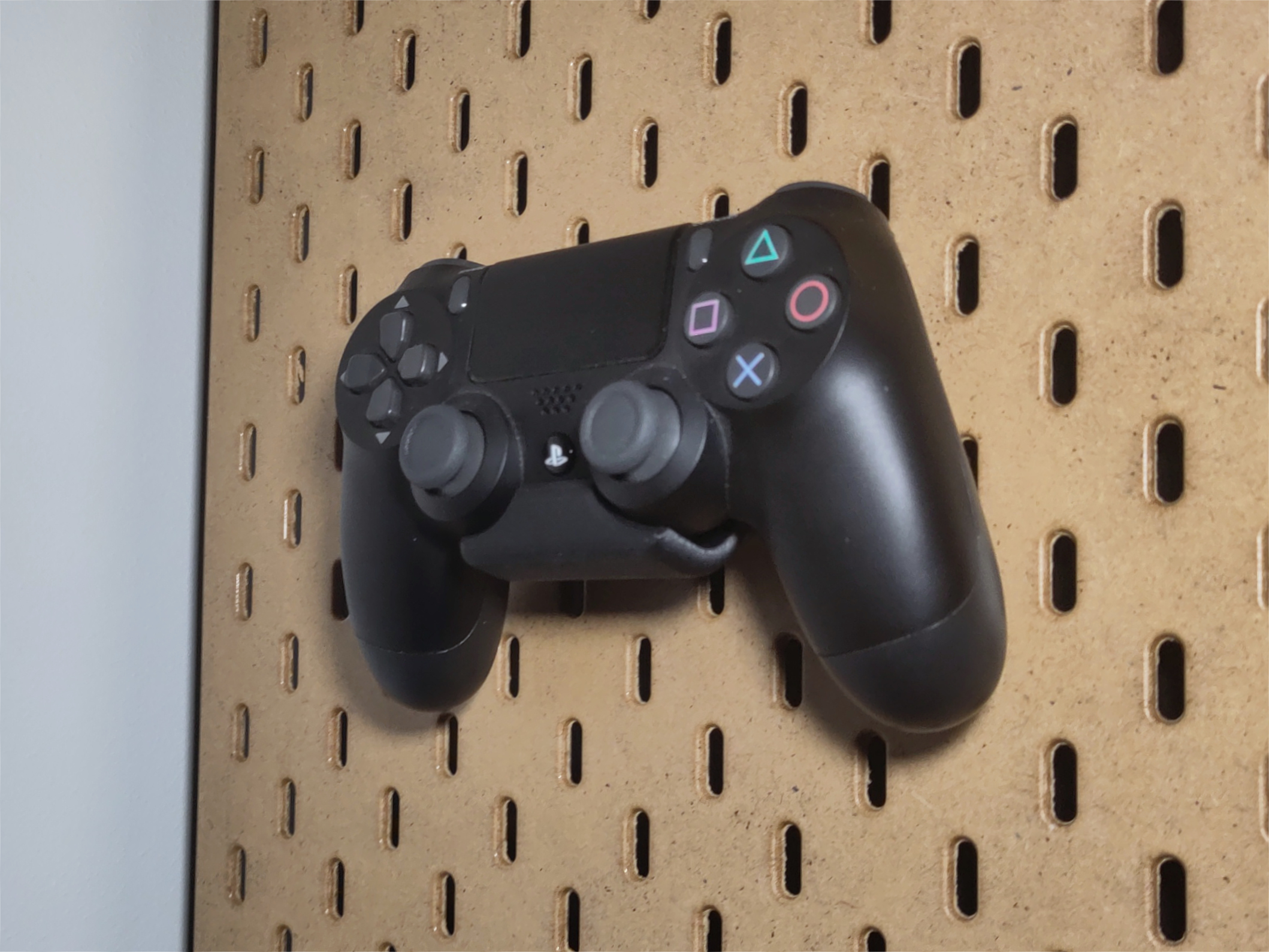 IKEA SKADIS PlayStation DualShock 4 Controller Holder by orax ...