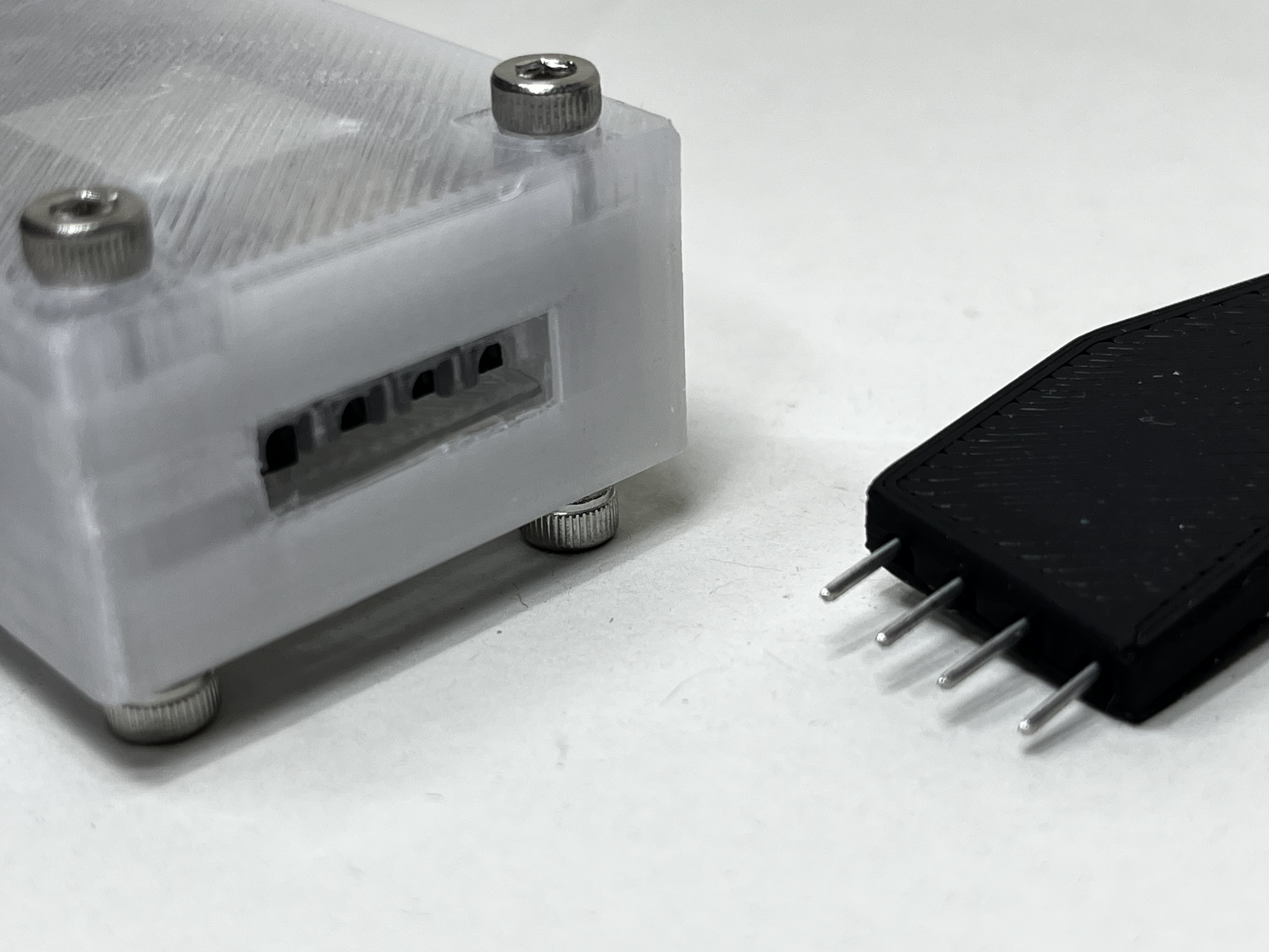 4 pin Dupont connector by Jesús Conde | Download free STL model ...